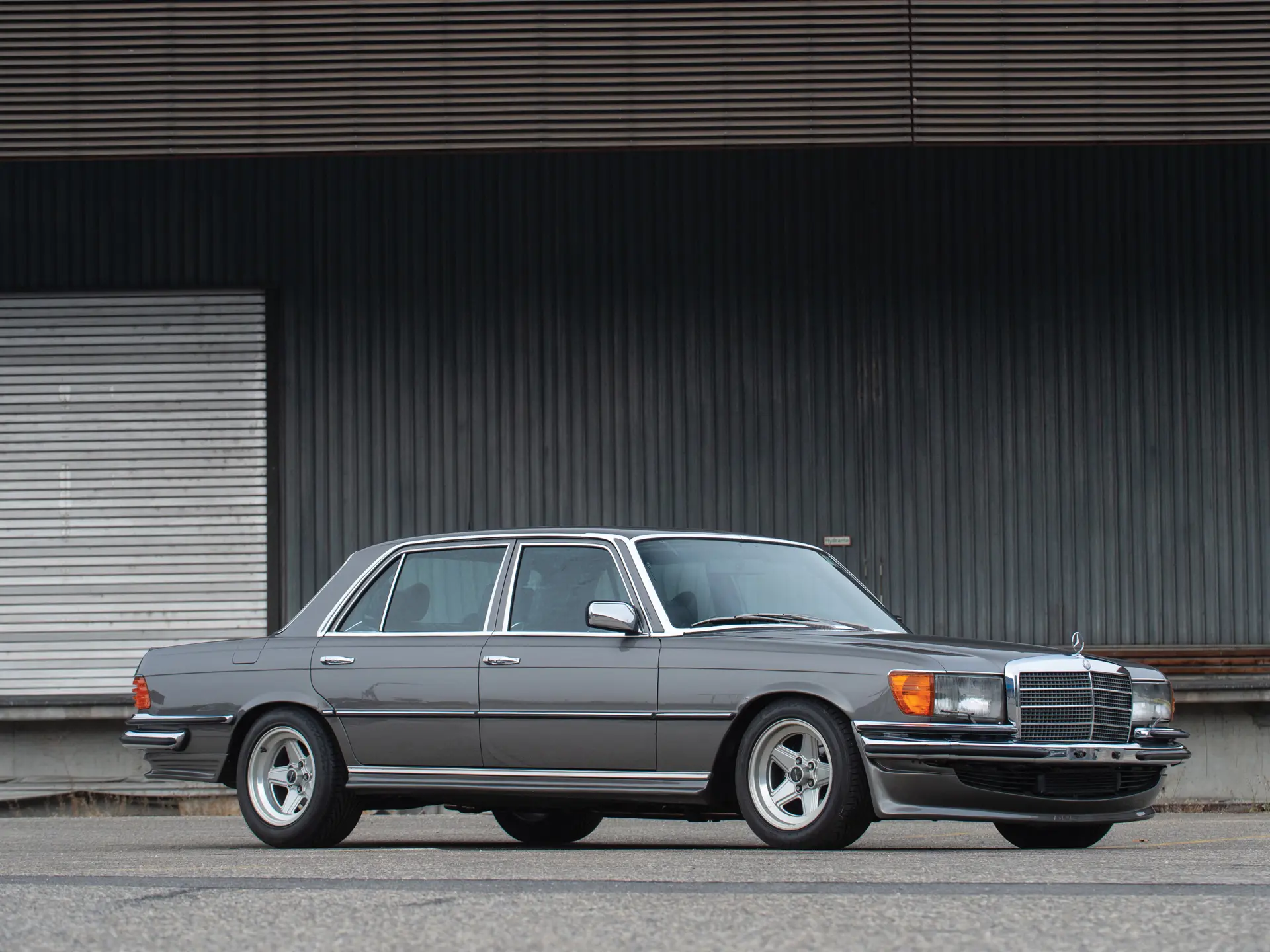 1975 Mercedes-Benz 450 SEL 6.9 AMG | Essen 2019 | RM Sotheby's