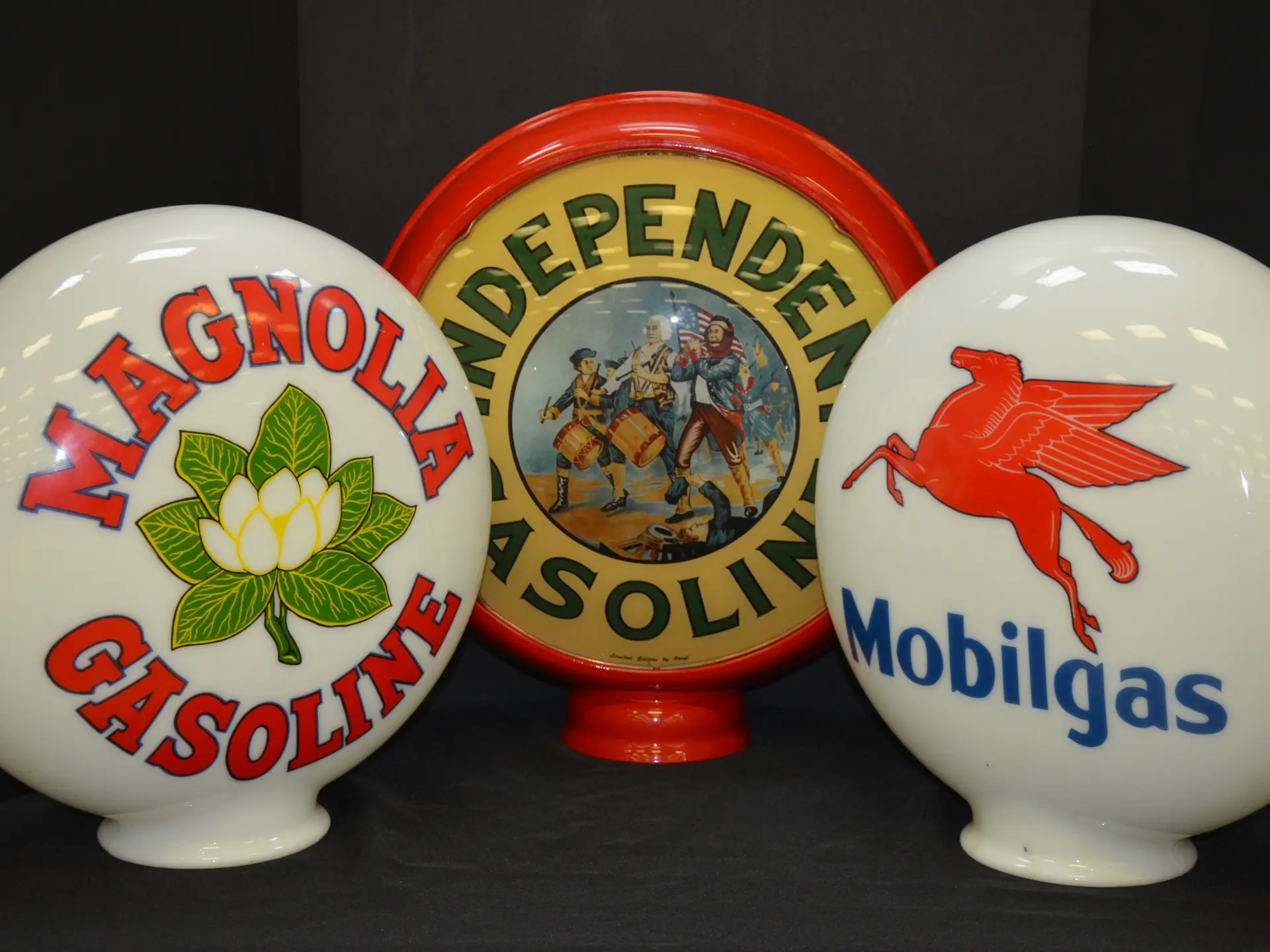 A good lot of reproduction, high-end, gas globes | Auburn Spring 2016 ...