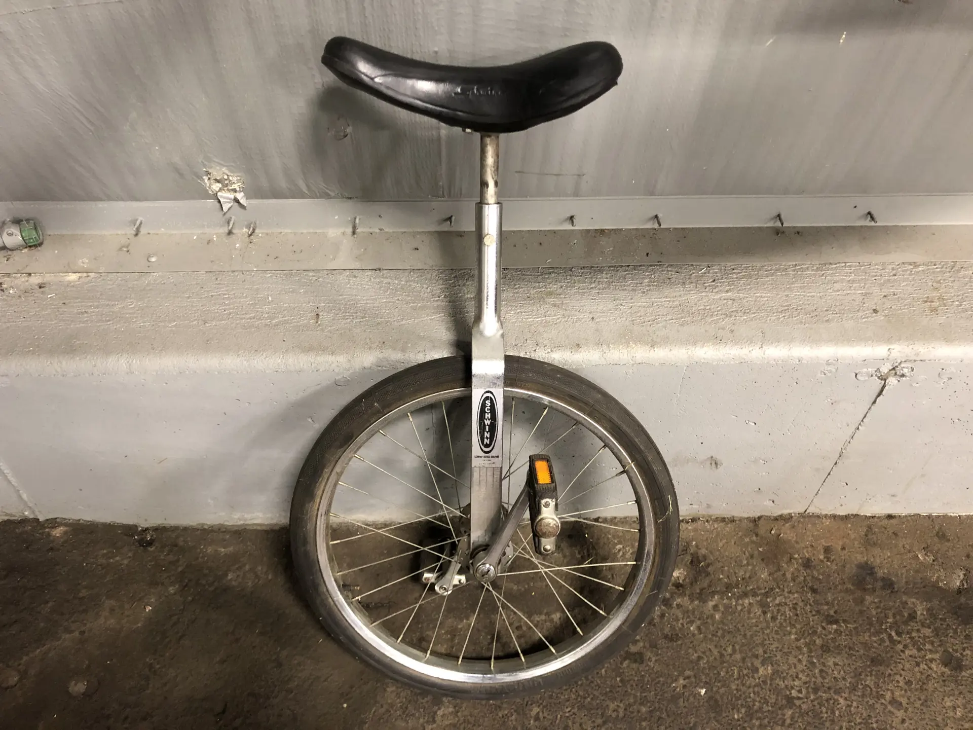 Schwinn Unicycle | Auburn Fall 2021 | RM Sotheby's