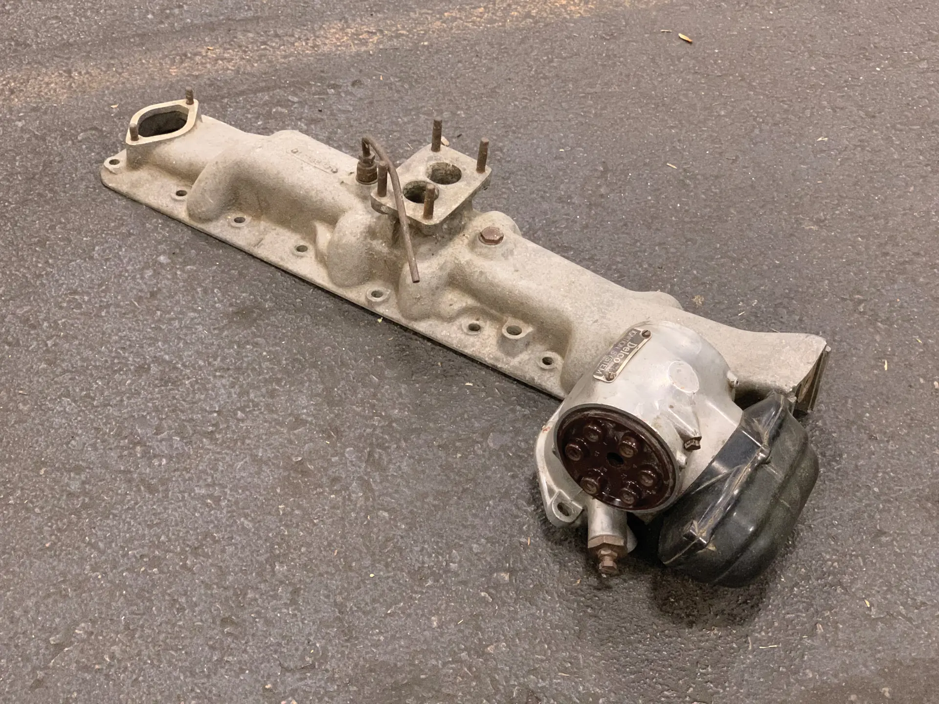 Lincoln V12 Intake Manifold and Distributor | Auburn Fall 2019 | RM ...