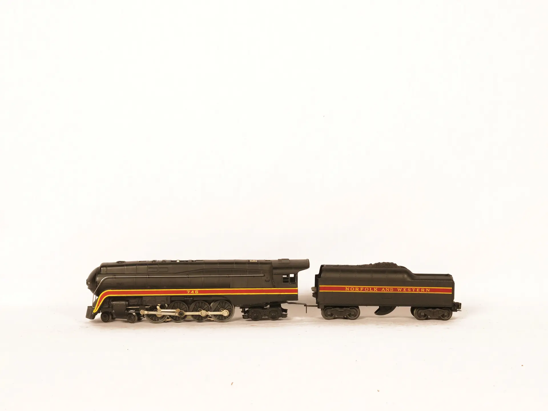 Lionel O Gauge Norfolk and Western 4-8-4 Class J Northern #746 with ...