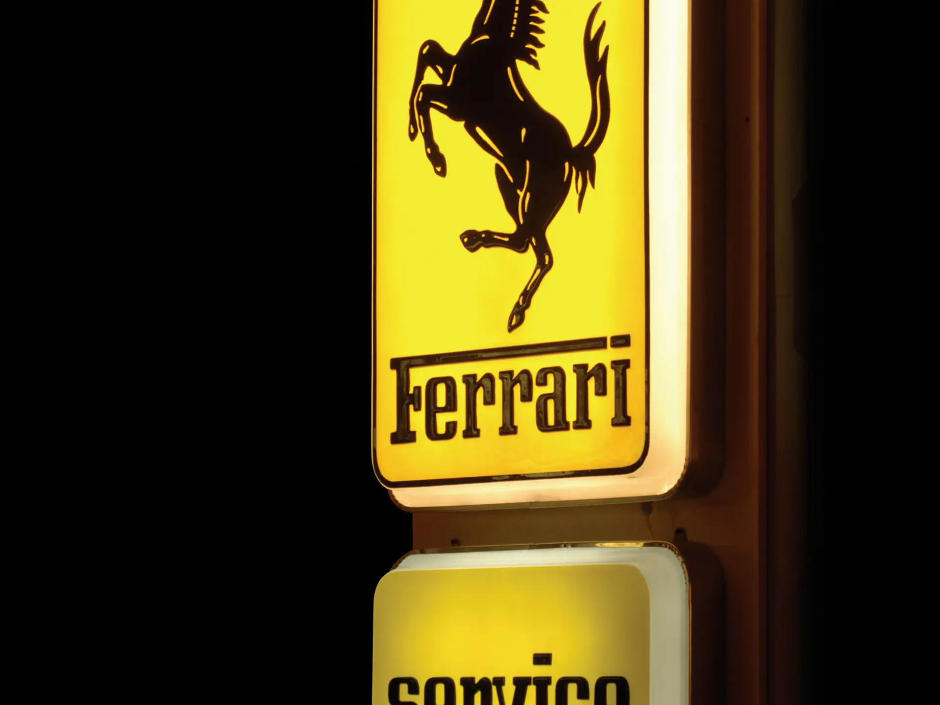 ILLUMINATED FERRARI SERVICE SIGN | The Ponder Collection | RM Sotheby's