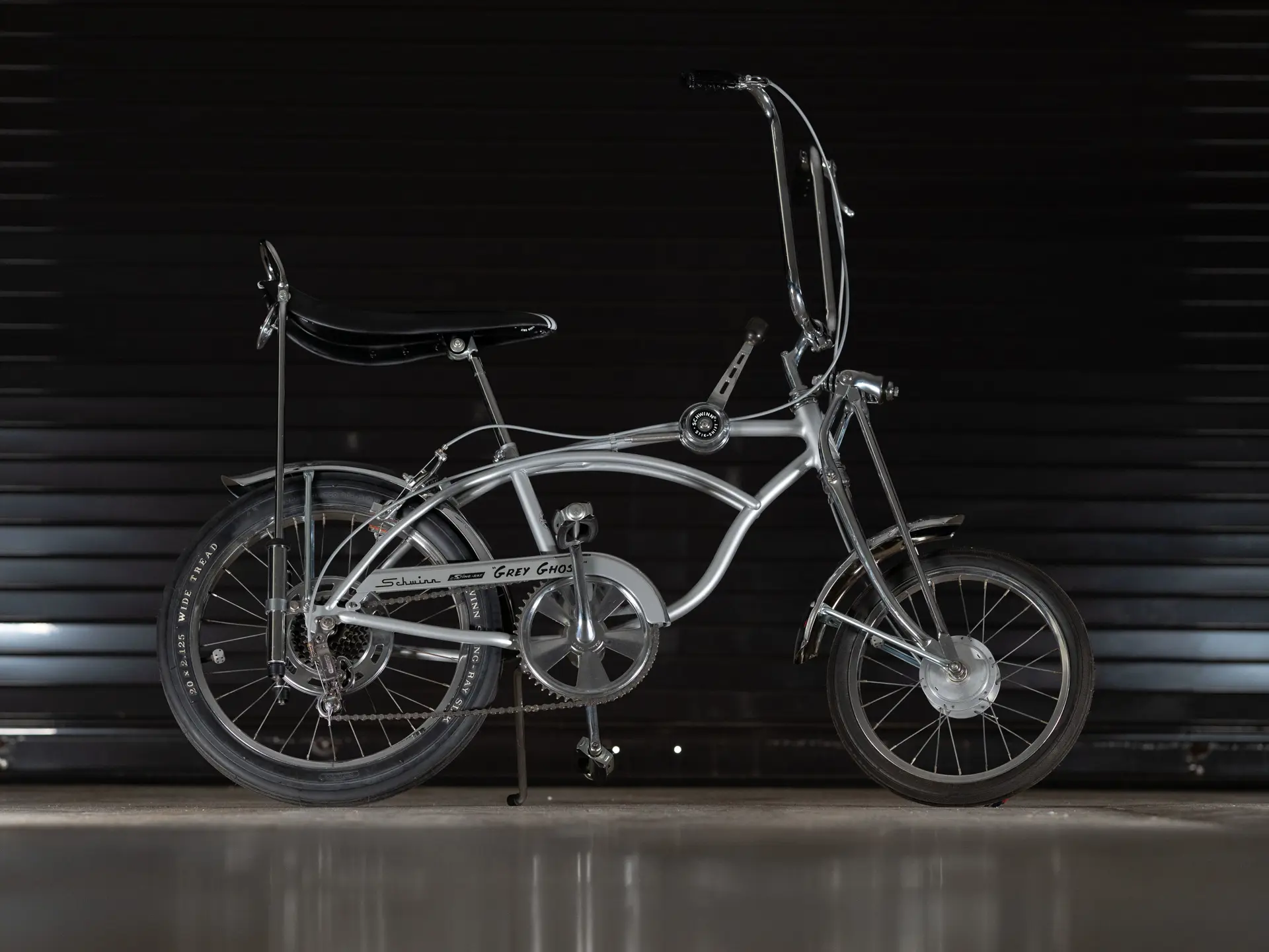 1971 Schwinn Sting-Ray Grey Ghost Krate Bicycle | Shift Online: North ...