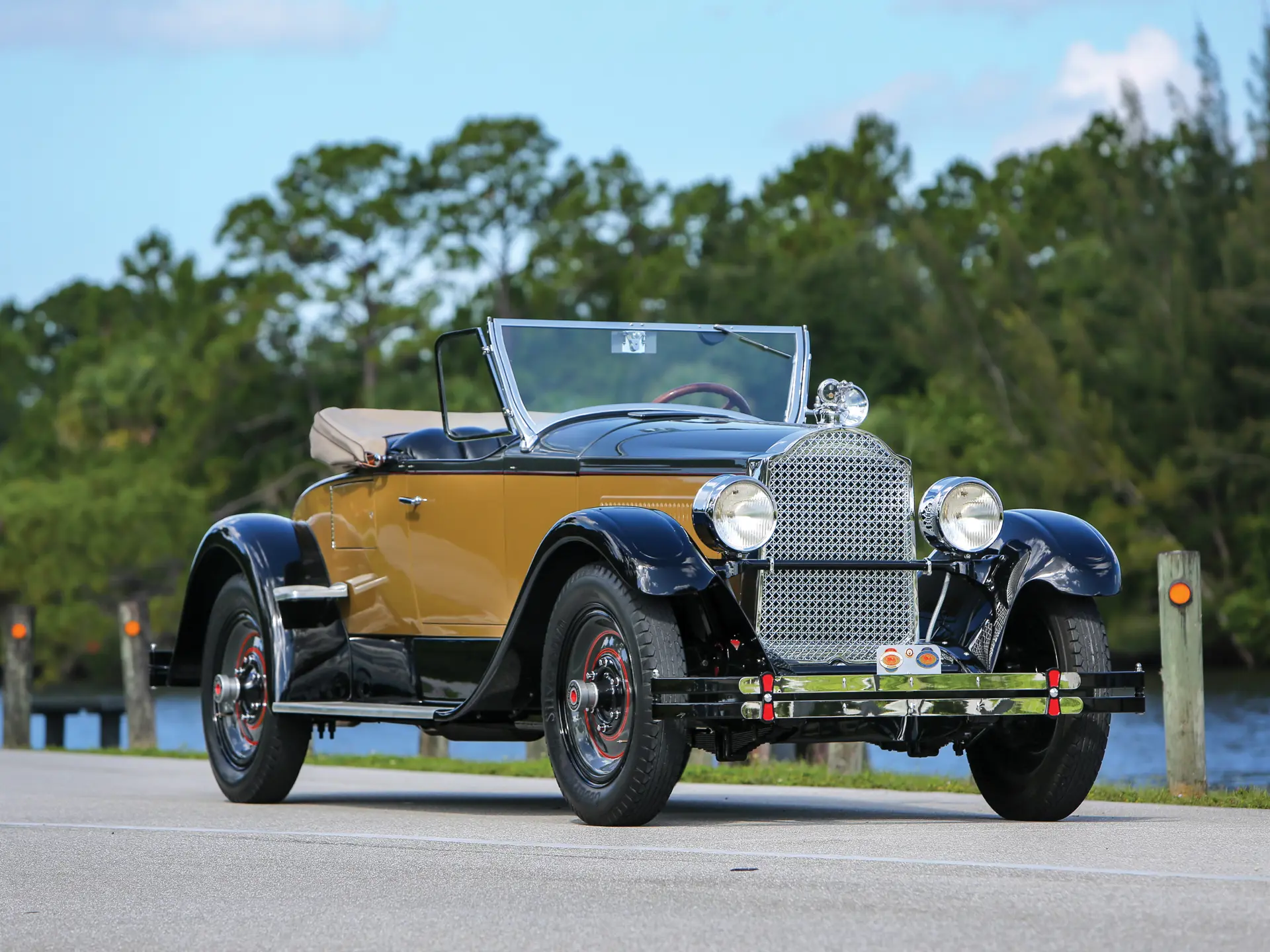 1927 Packard 426 Six Runabout | Motor City 2015 | RM Sotheby's