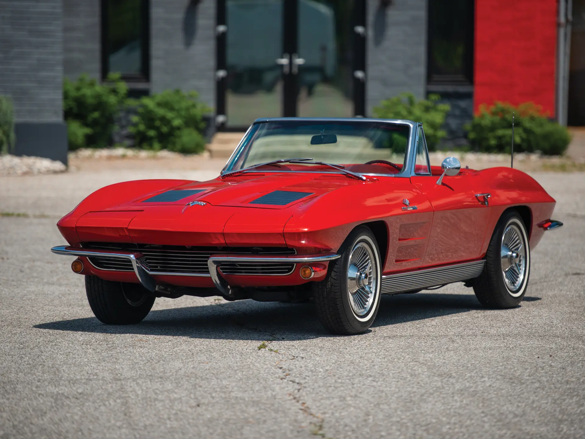 1963 Chevrolet Corvette Sting Ray 'Fuel-Injected' Convertible | Auburn ...