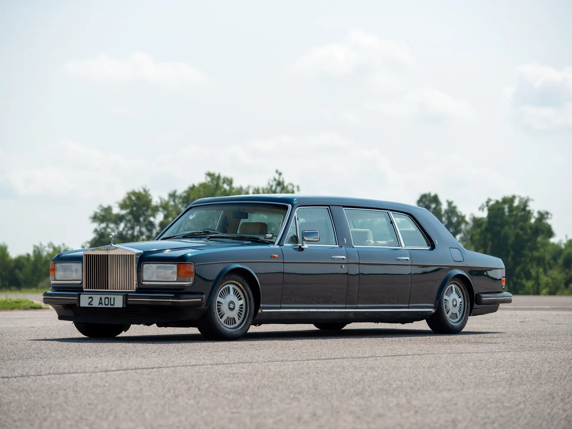 1989 Rolls-Royce Silver Spirit Limousine by Mulliner Park Ward | Auburn ...