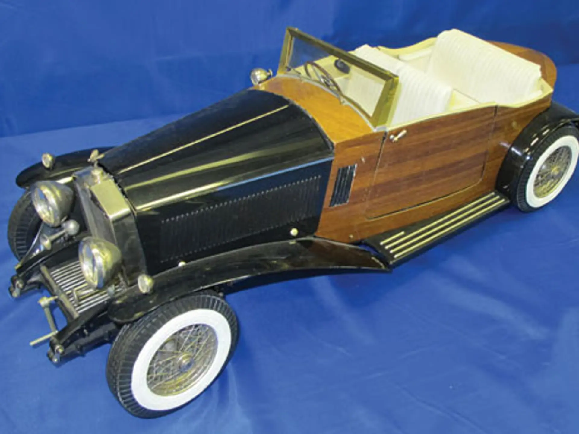 1932 Rolls-Royce Phantom II Modified Model Car By Pocher | Auburn Fall ...