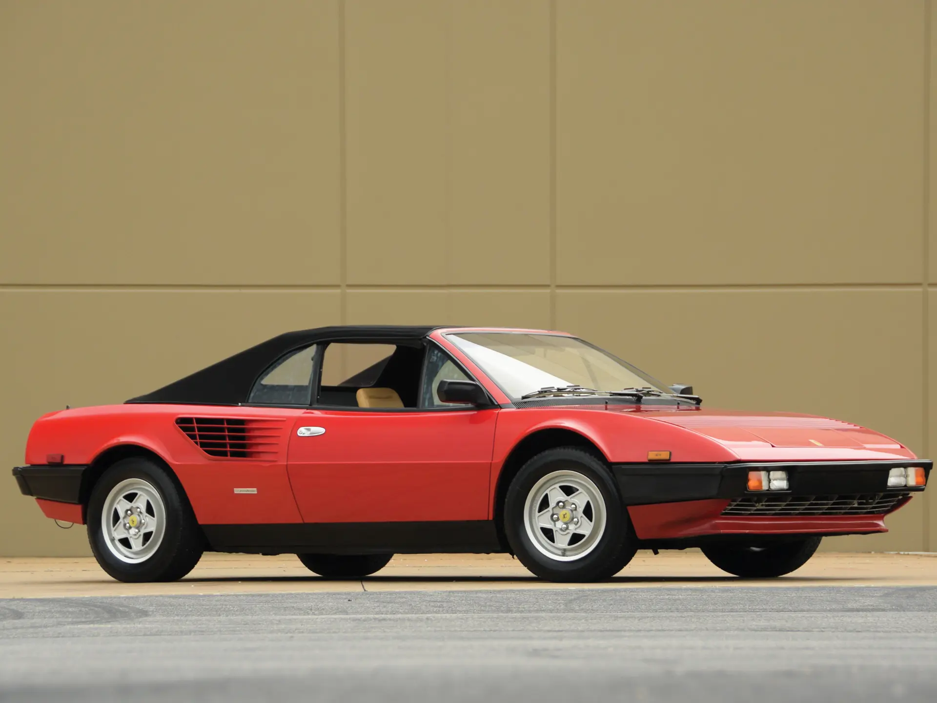 1985 Ferrari Mondial | Auburn Fall 2015 | RM Sotheby's