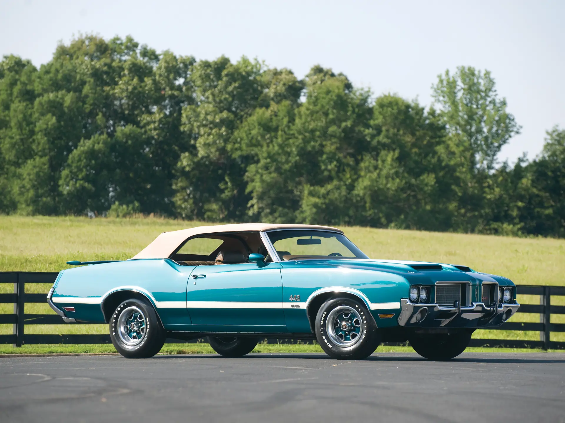 1972 Oldsmobile 4-4-2 W-30 | The Milton Robson Collection | RM Sotheby's