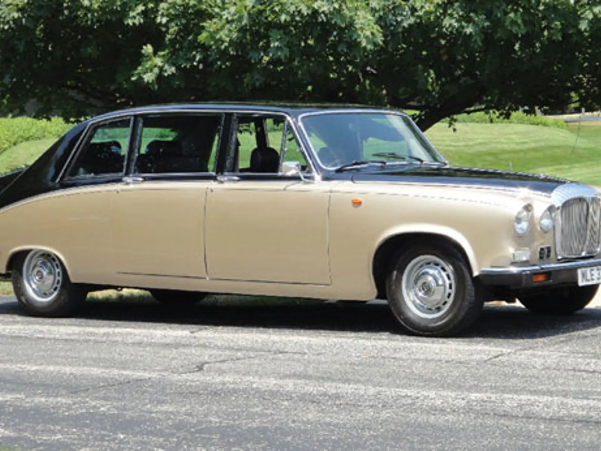 1983 Daimler DS 420 | Auburn Fall 2012 | RM Sotheby's