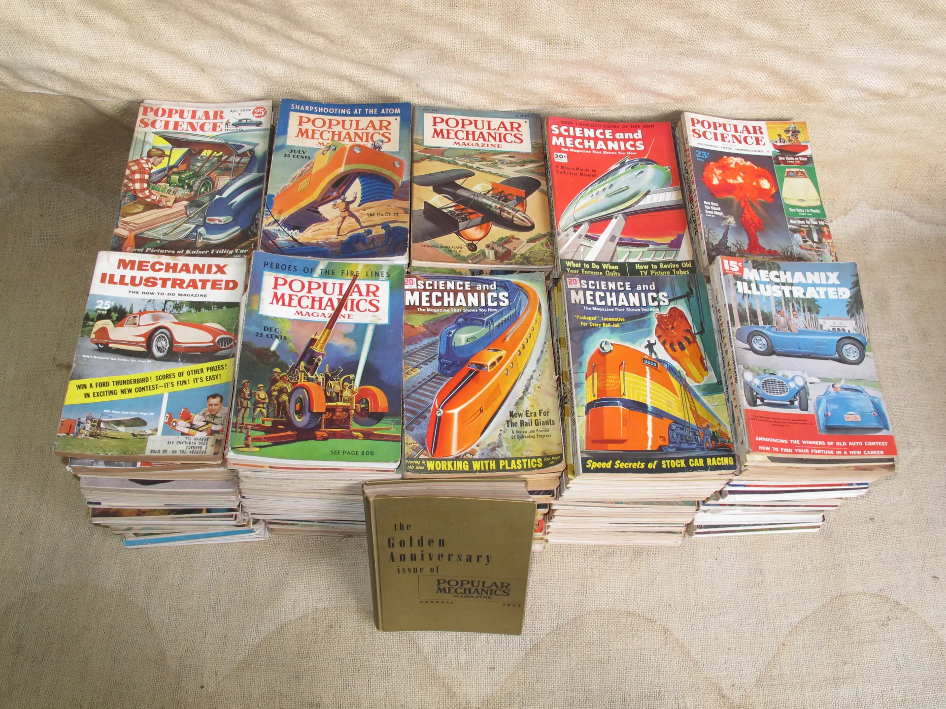 Collectible Magazines | The Lee Roy Hartung Collection | RM Sotheby's