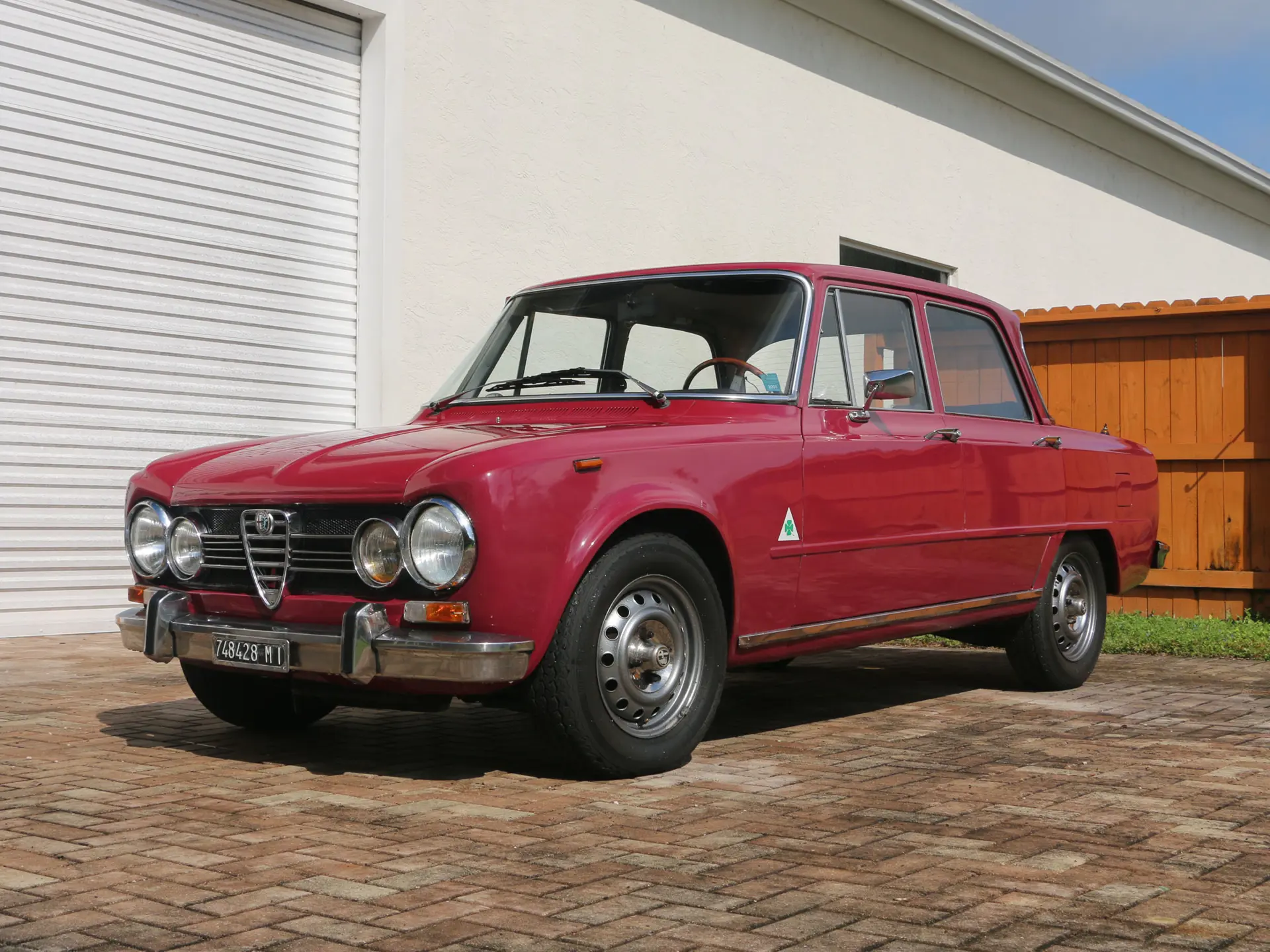 1973 Alfa Romeo Giulia Super 1.3 | Fort Lauderdale 2022 | RM Sotheby's