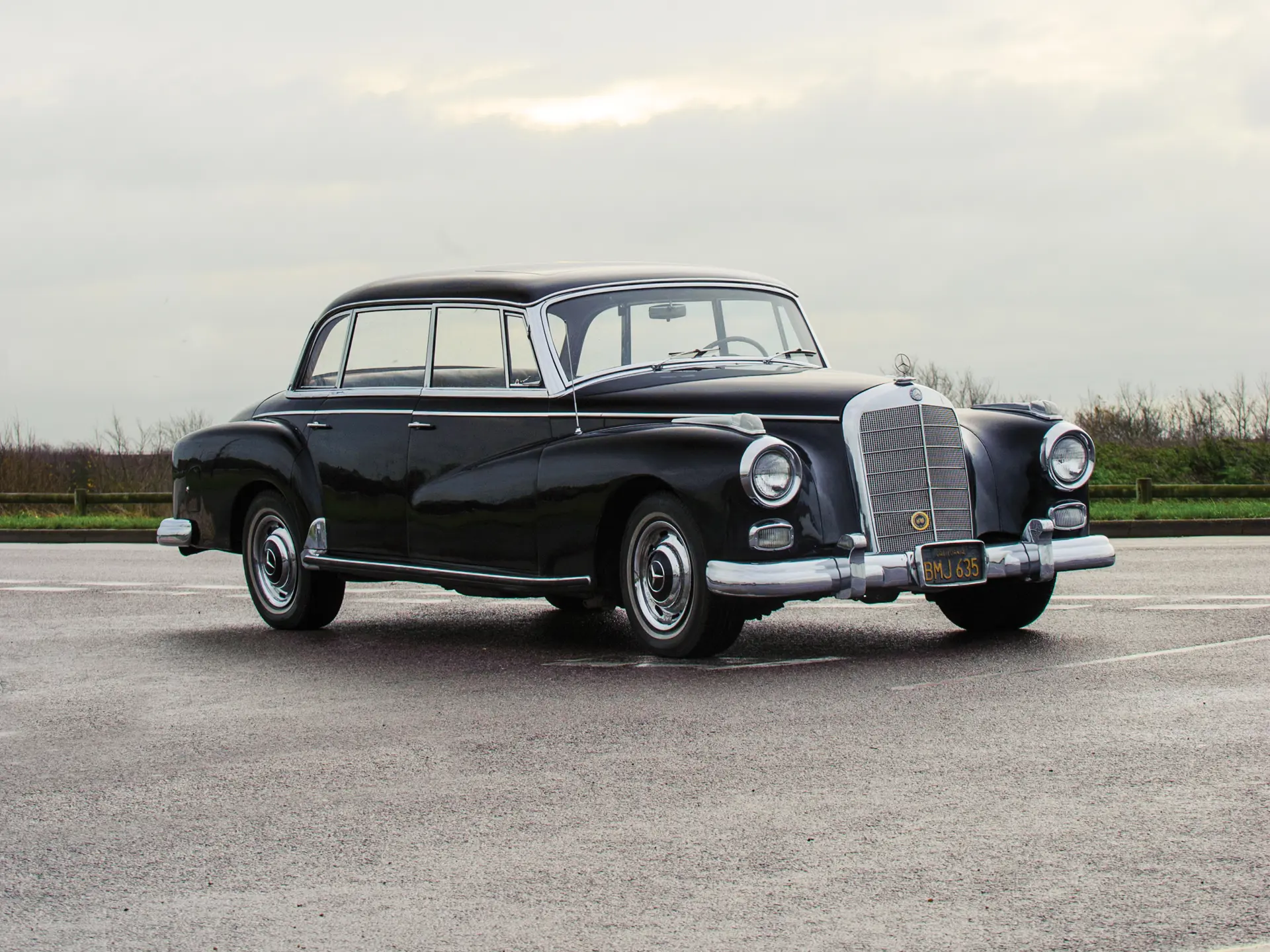 1959 Mercedes-Benz 300 d Saloon ‘Adenauer’ | Paris 2015 | RM Sotheby's