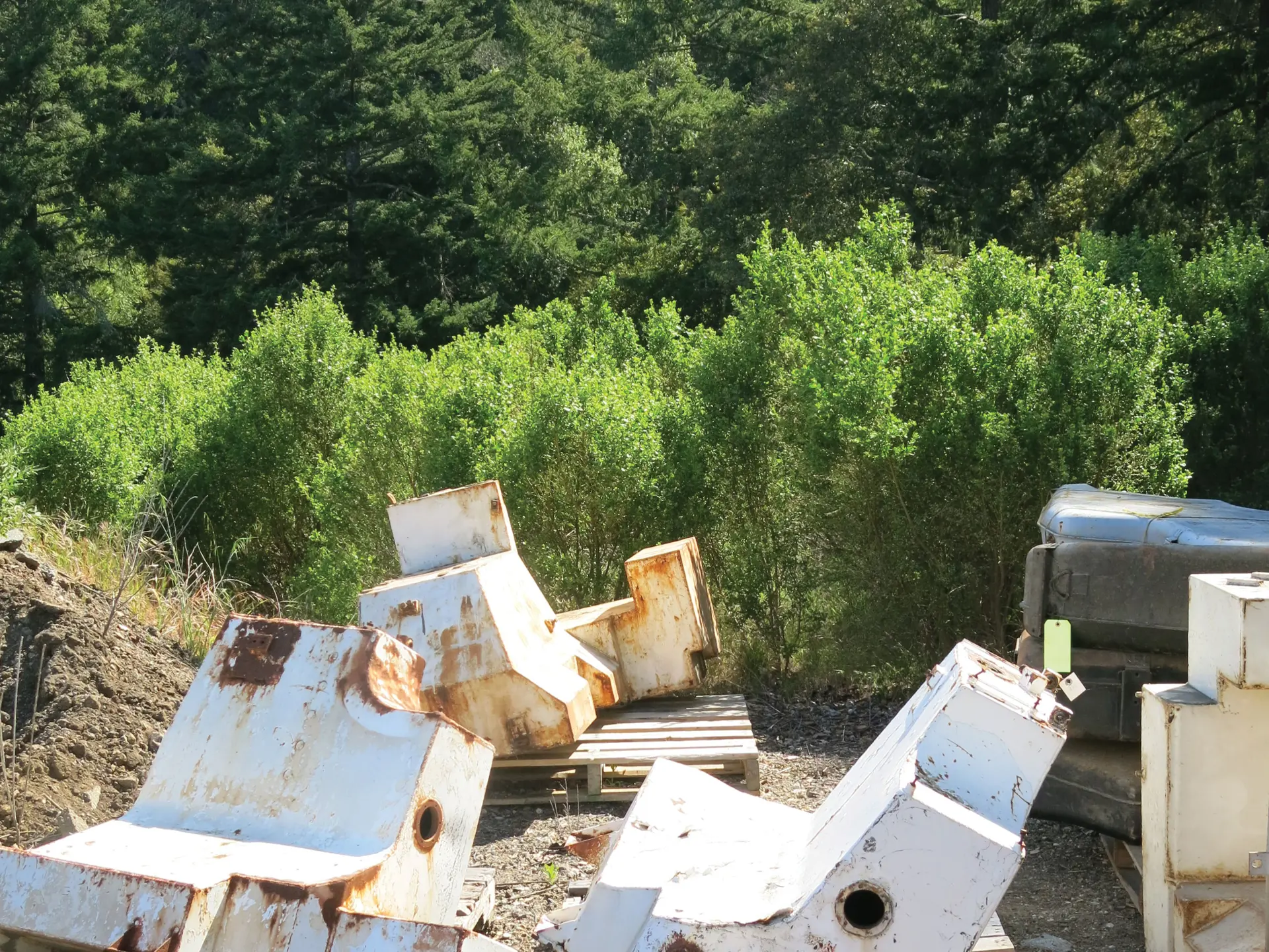 Lot of miscellaneous fuel tanks, including Stuart, Scout Car, White ...