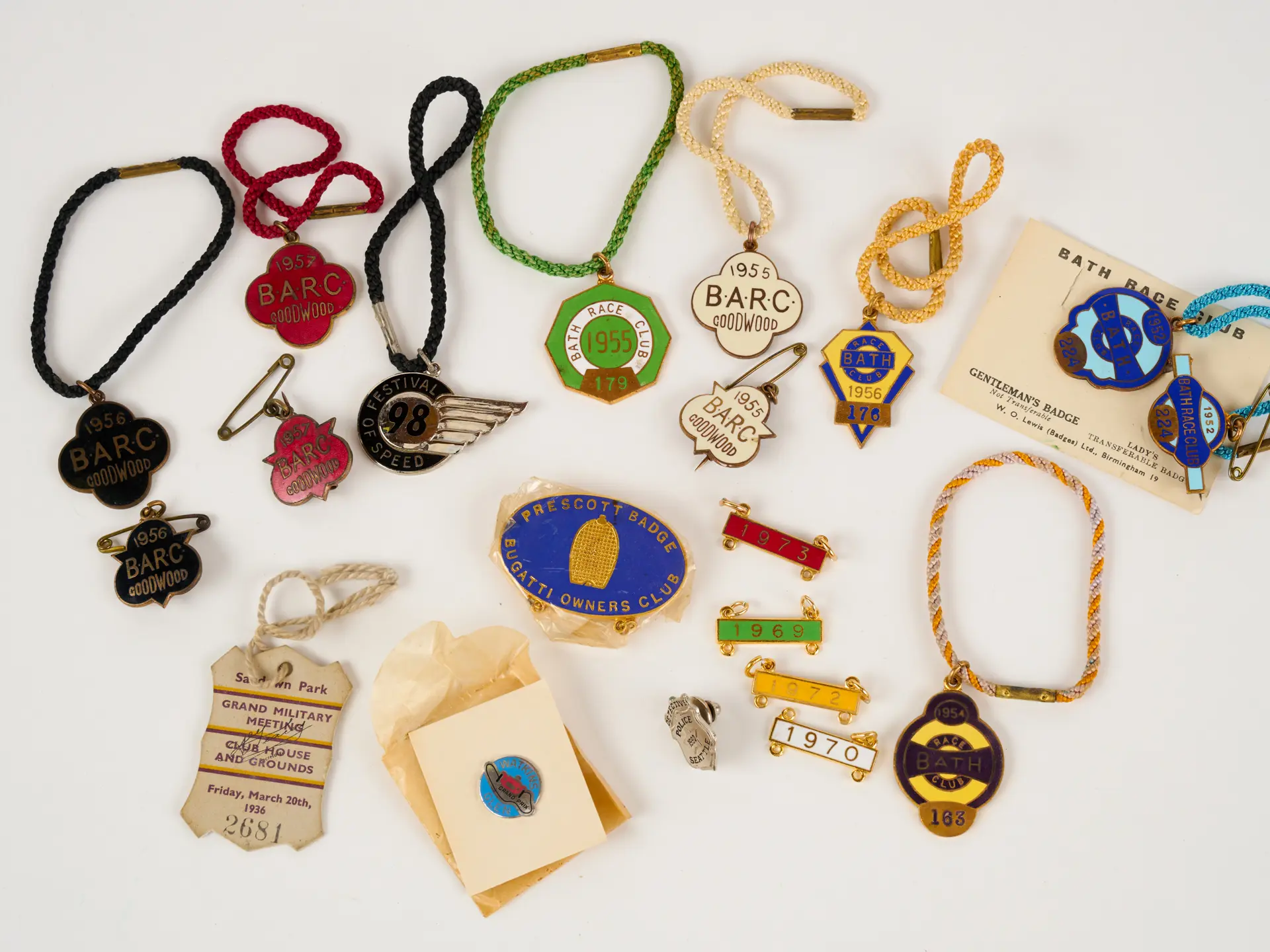 19 Motor Racing Circuit Badges | The February Memorabilia Sale ...