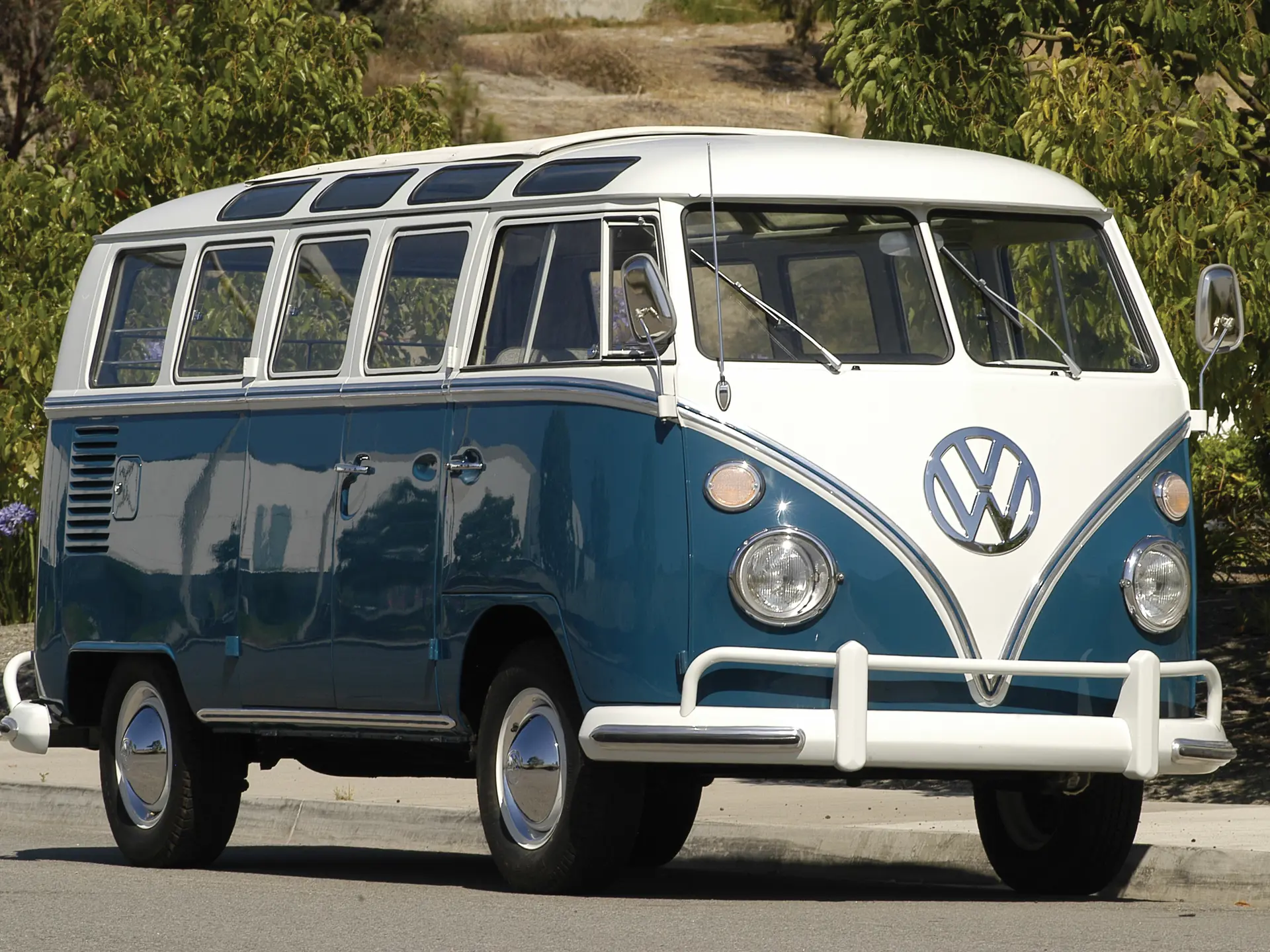 1966 Volkswagen '21-Window' Microbus | The Monterey Sports and Classic ...
