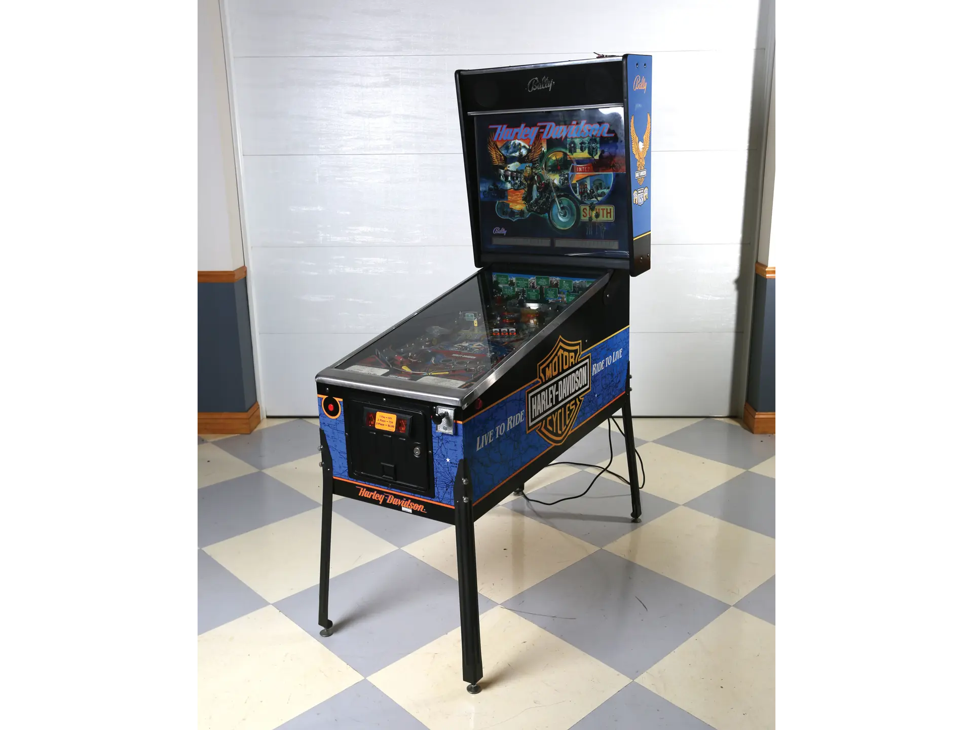 Harley Davidson Pinball Machine | Auburn Fall 2015 | RM Sotheby's