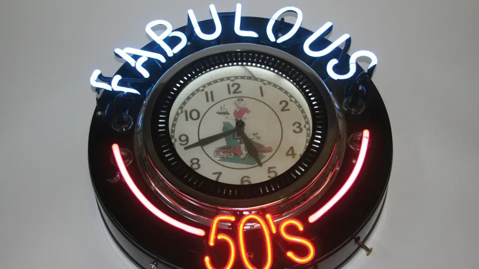 "Fabulous 50's" Neon Clock | Auburn Fall 2015 | RM Sotheby's