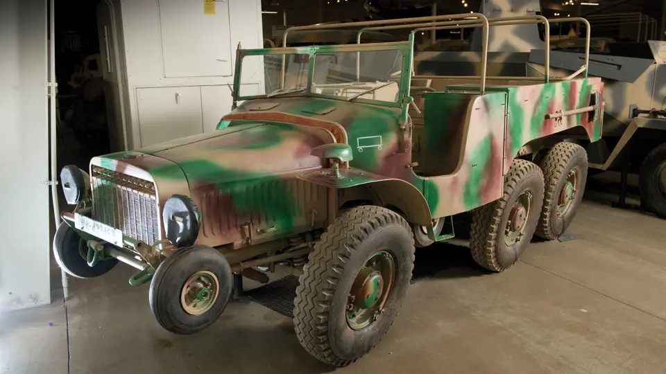 1939 Hotchkiss W15T 6x6 Prime Mover | The National Military History ...