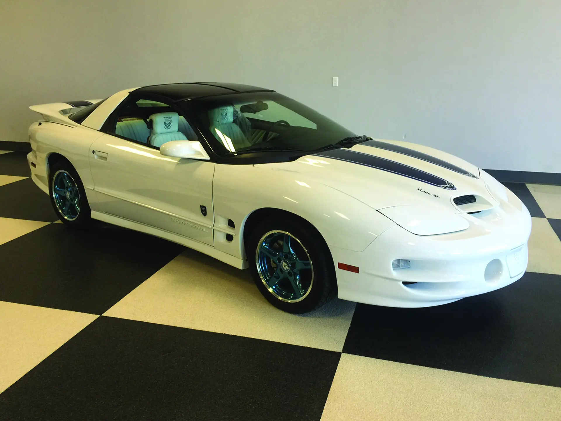 1999 Pontiac Firebird Trans Am | Auburn Fall 2016 | RM Sotheby's