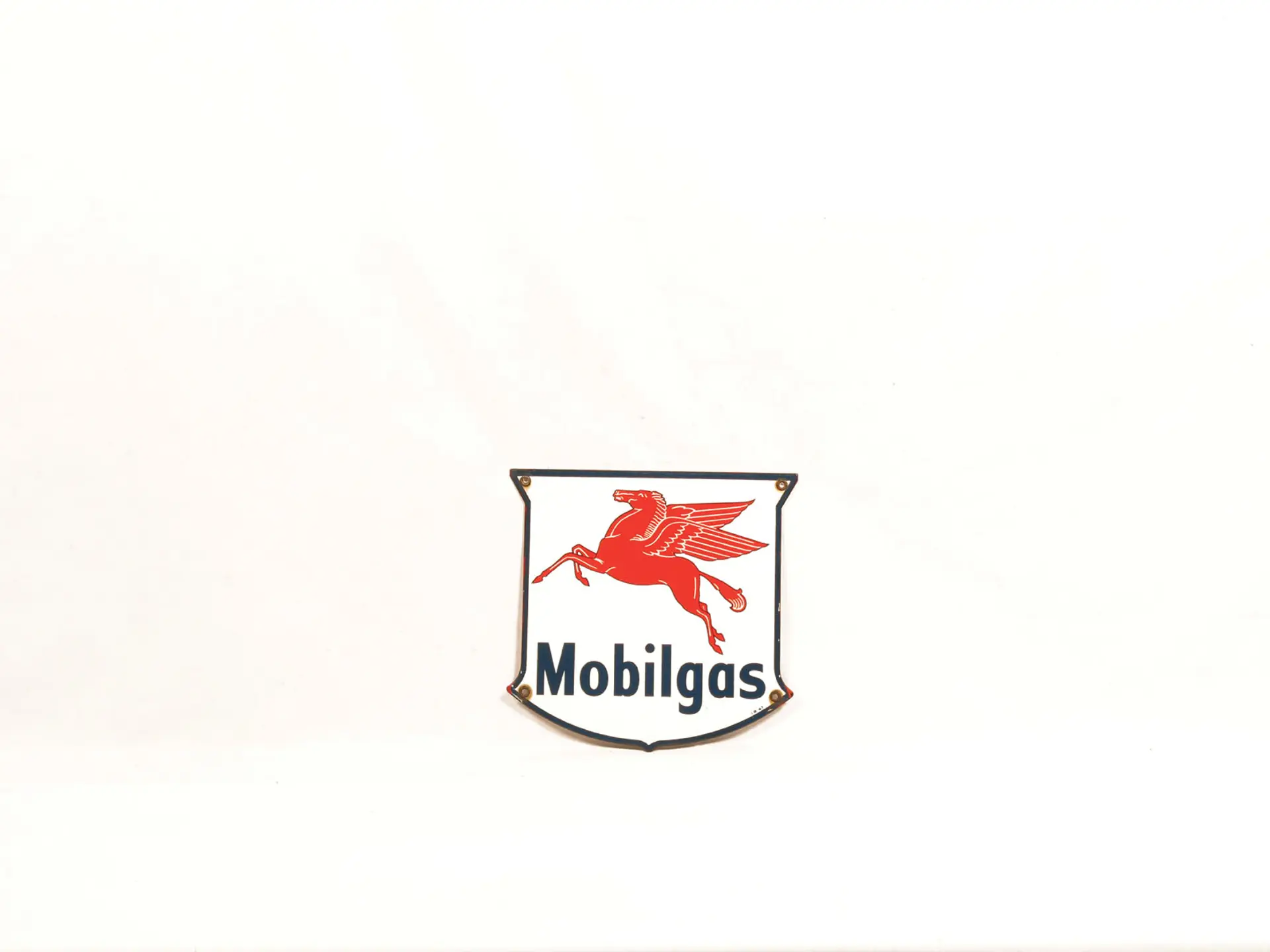Mobilgas Porcelain Gas Pump Shield | Auburn Memorabilia Auction | RM ...