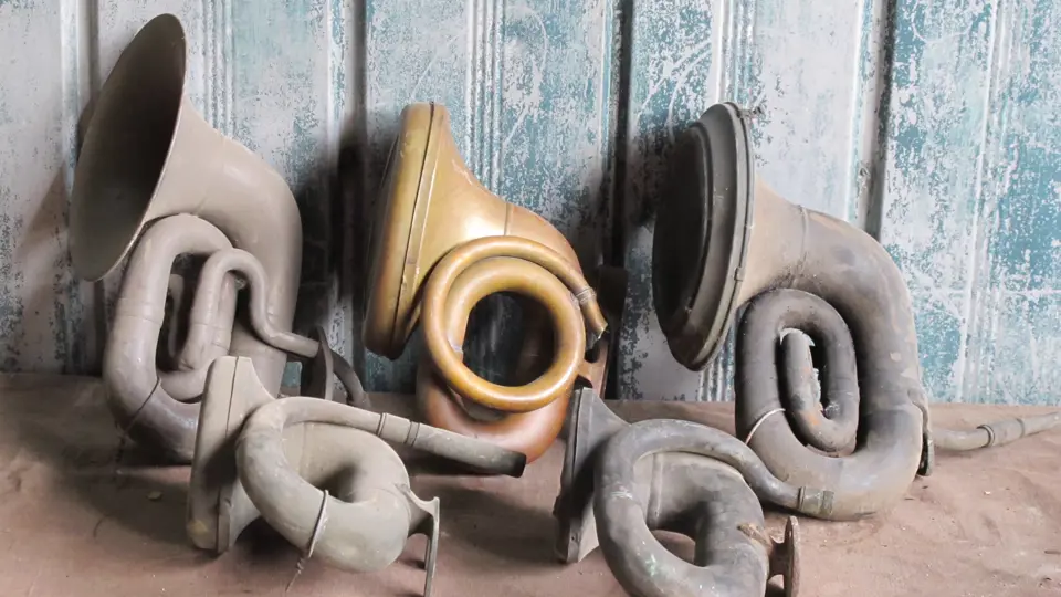 Brass Horns | The Lee Roy Hartung Collection | RM Sotheby's