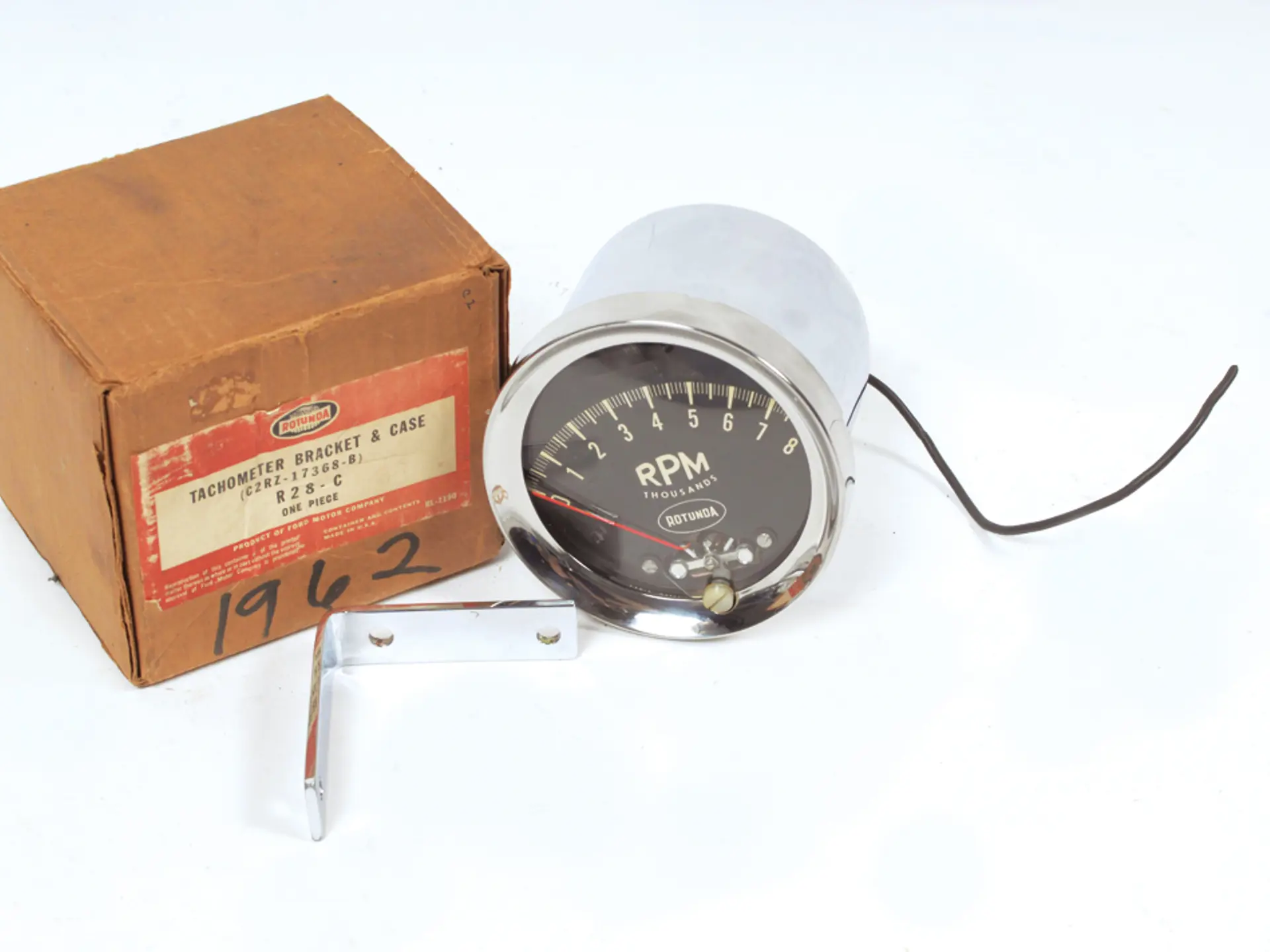 Rotunda Tachometer | Jerry Capizzi's Cappy Collection | RM Sotheby's