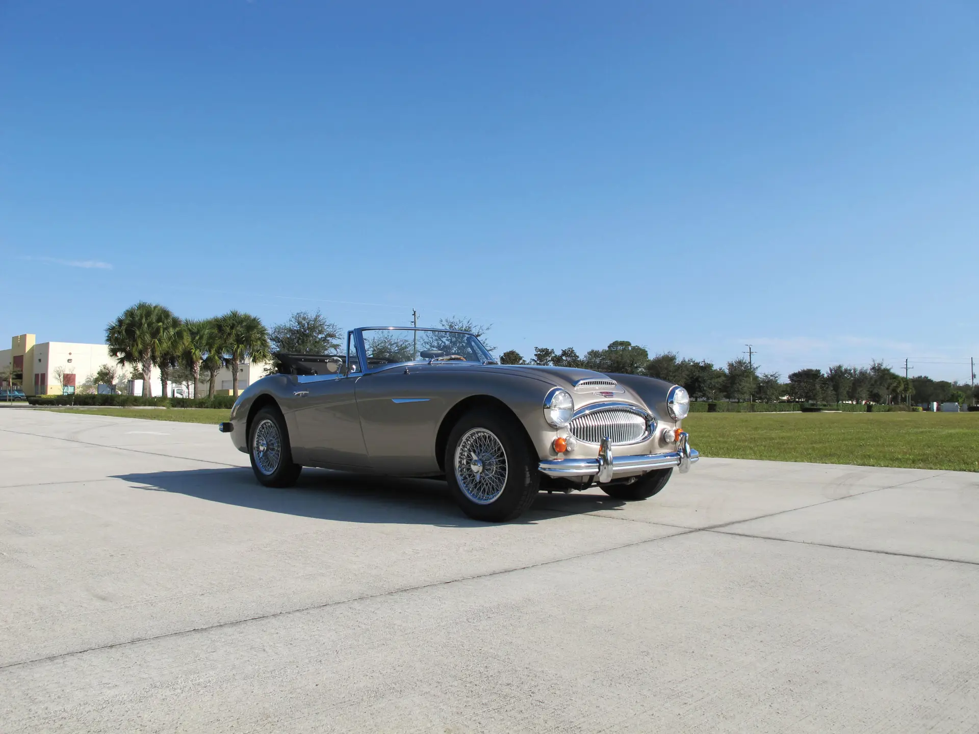 1967 Austin-Healey 3000 Mk III BJ8 | Fort Lauderdale 2016 | RM Sotheby's