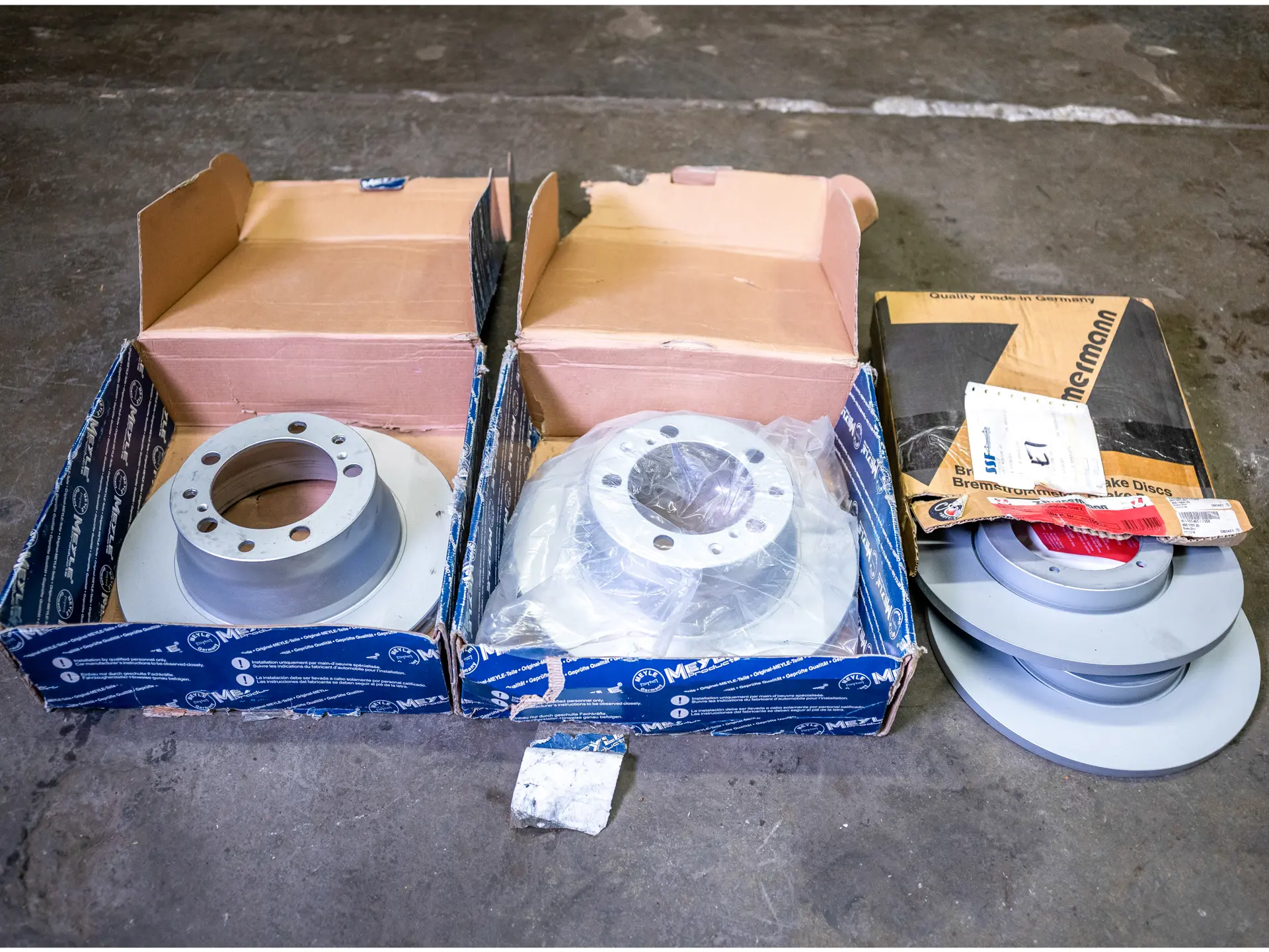 Mixed Set of Four Performance Brake Discs for Porsche 911 | Magnus ...