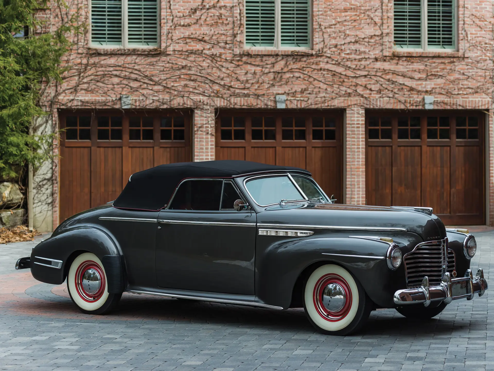 1941 Buick Super Convertible Coupe | Auburn Fall 2018 | RM Sotheby's