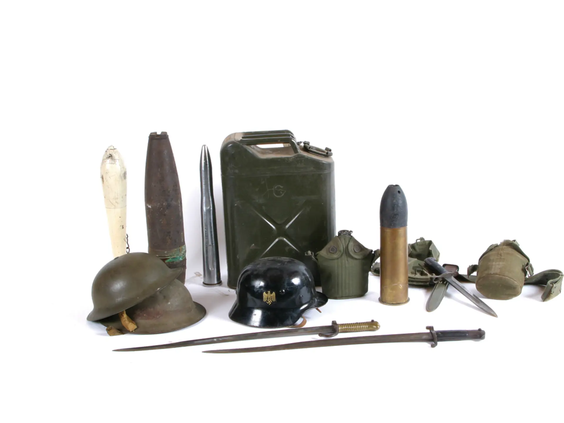 ASSORTED MILITARY ITEMS | Private Collection of Tom & Marlene ...