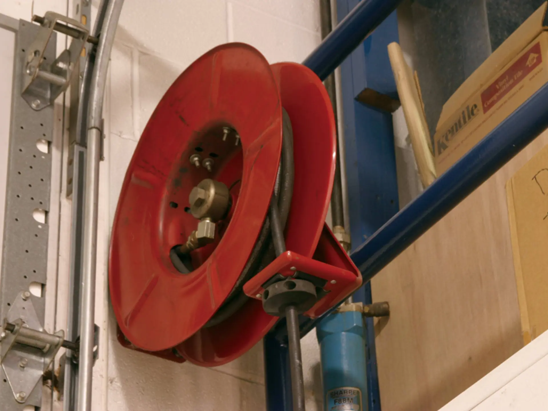 Compressed Air Hose and Retractable Reel | Jerry Capizzi's Cappy ...