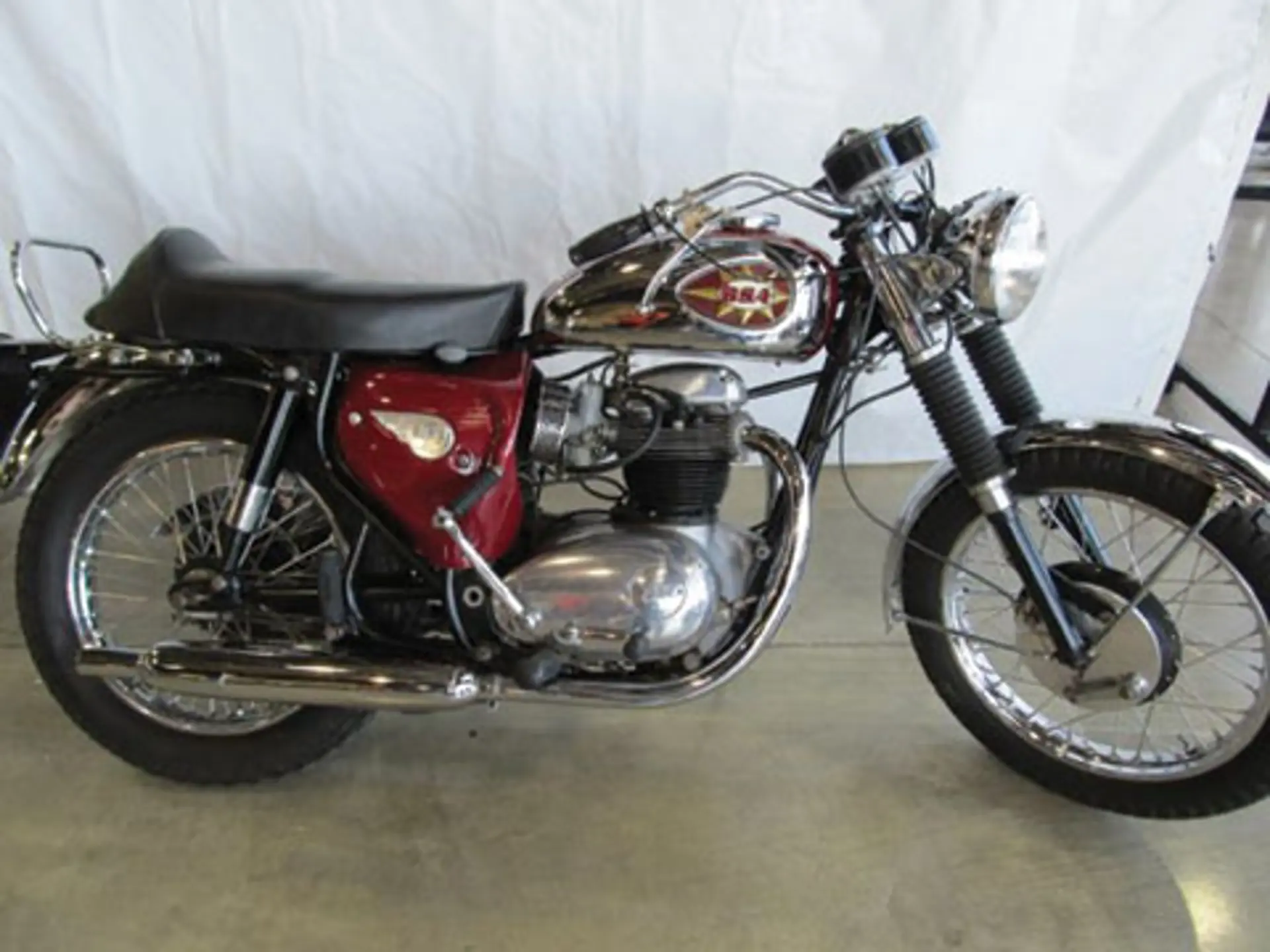 1965 BSA Lightning | Las Vegas Premier Motorcycle Auction | RM Sotheby's