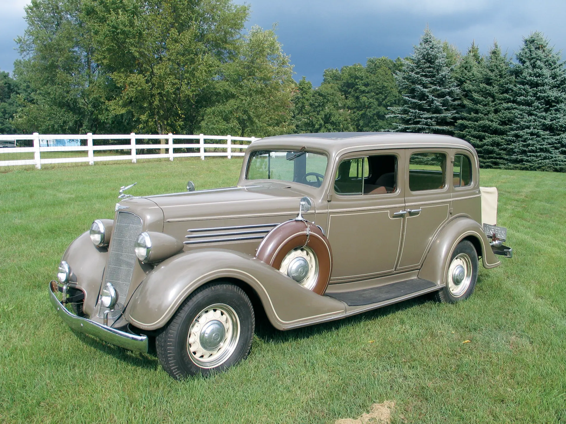 1934 Buick Model 47 Sedan | Michigan International Fall Classic Car ...