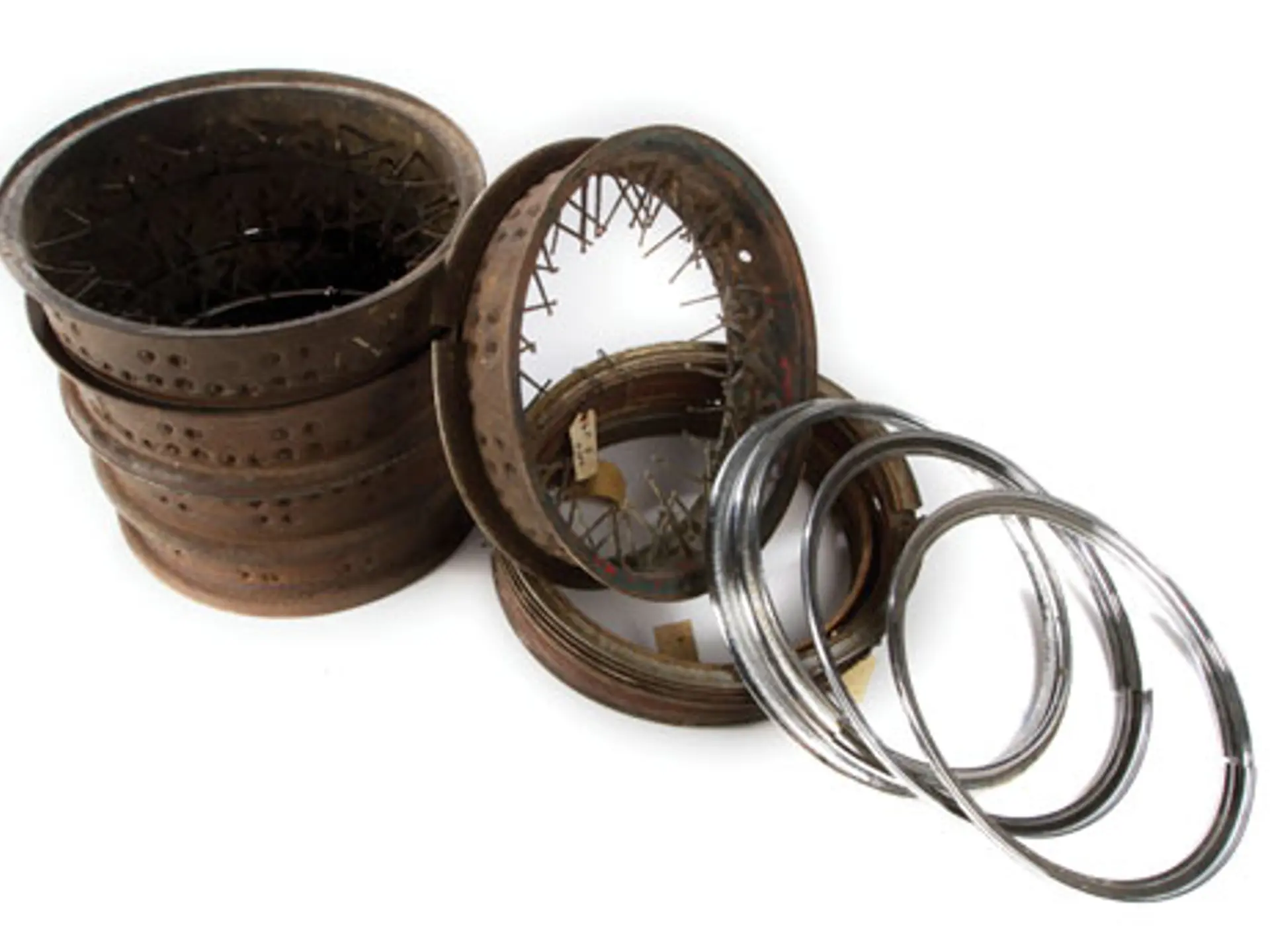 19" Buffalo wire wheels, Rims and a group of 18" and 19" Lock Rings ...