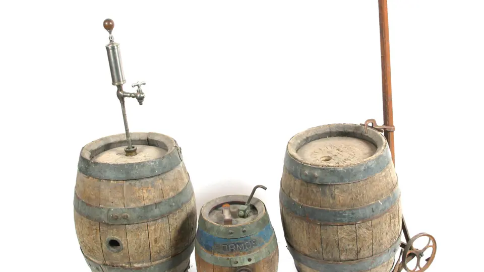 ORIGINAL BEER BARRELS | Private Collection of Tom & Marlene Stackhouse ...