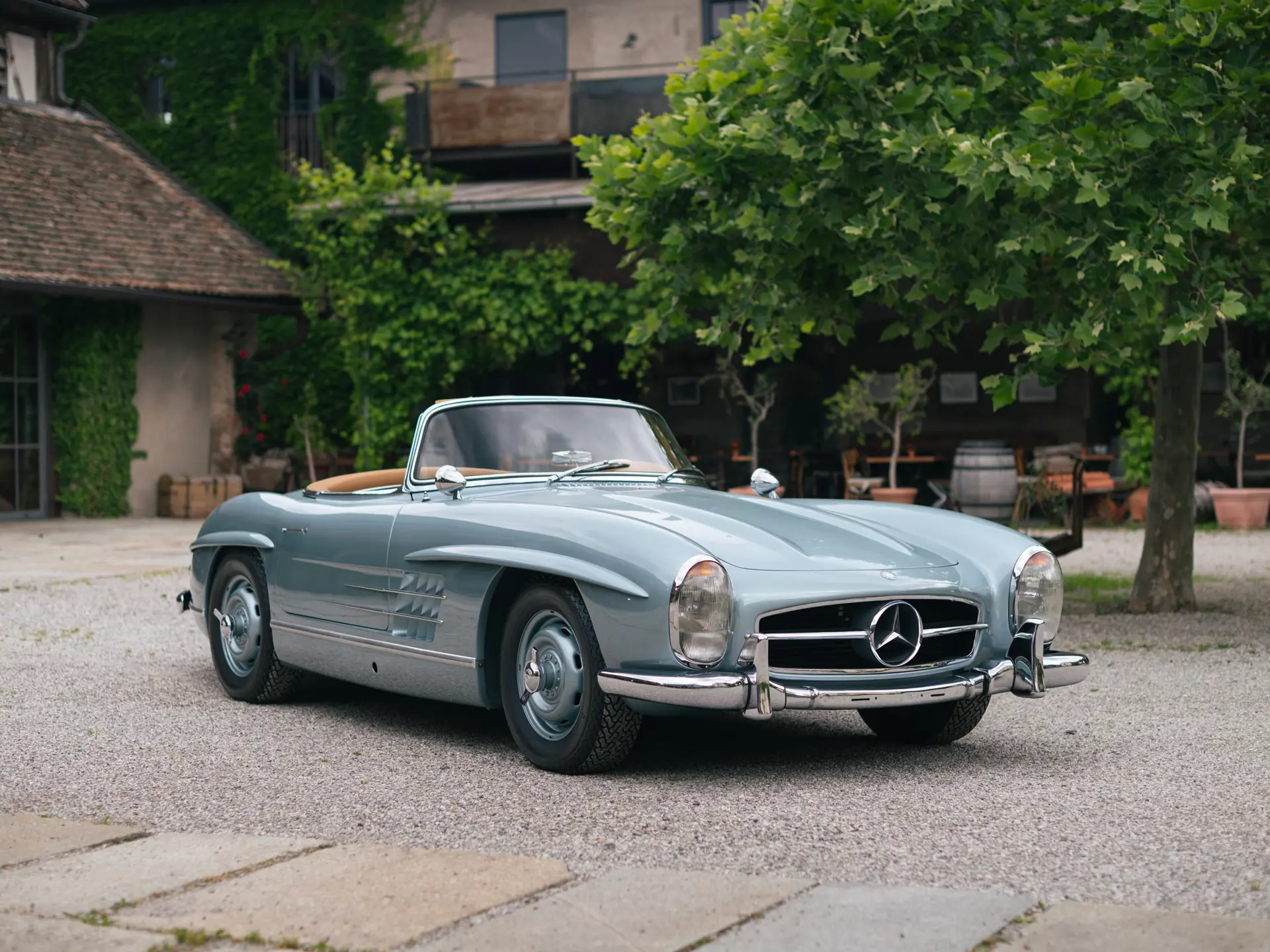 1961 Mercedes-Benz 300 SL Roadster | The Woodcote Park Auction 2026 ...