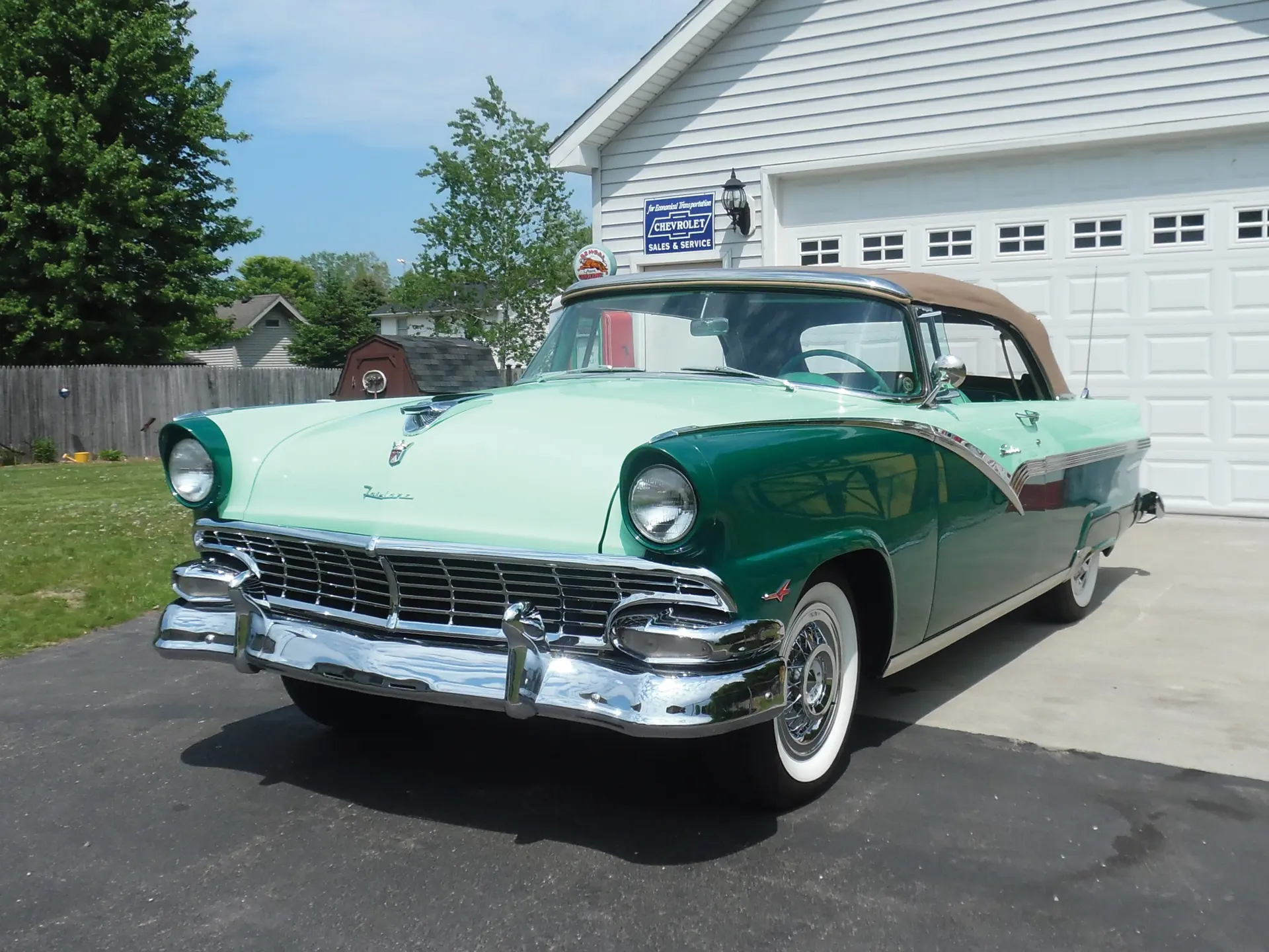 1956 Ford Fairlane Sunliner | Auburn Fall 2018 | RM Sotheby's
