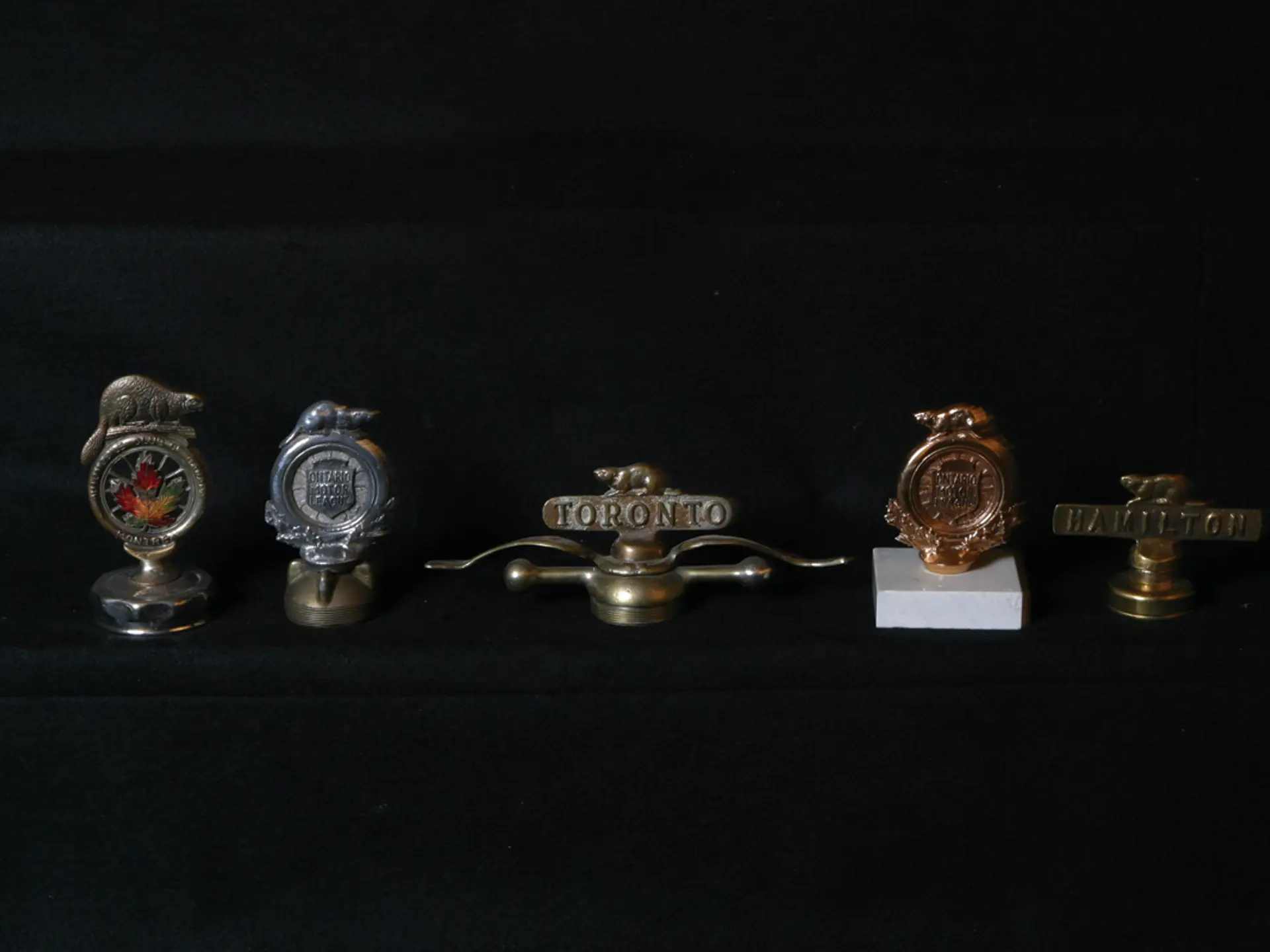 ASSORTED MASCOTS AND RADIATOR CAPS | Private Collection of Tom ...
