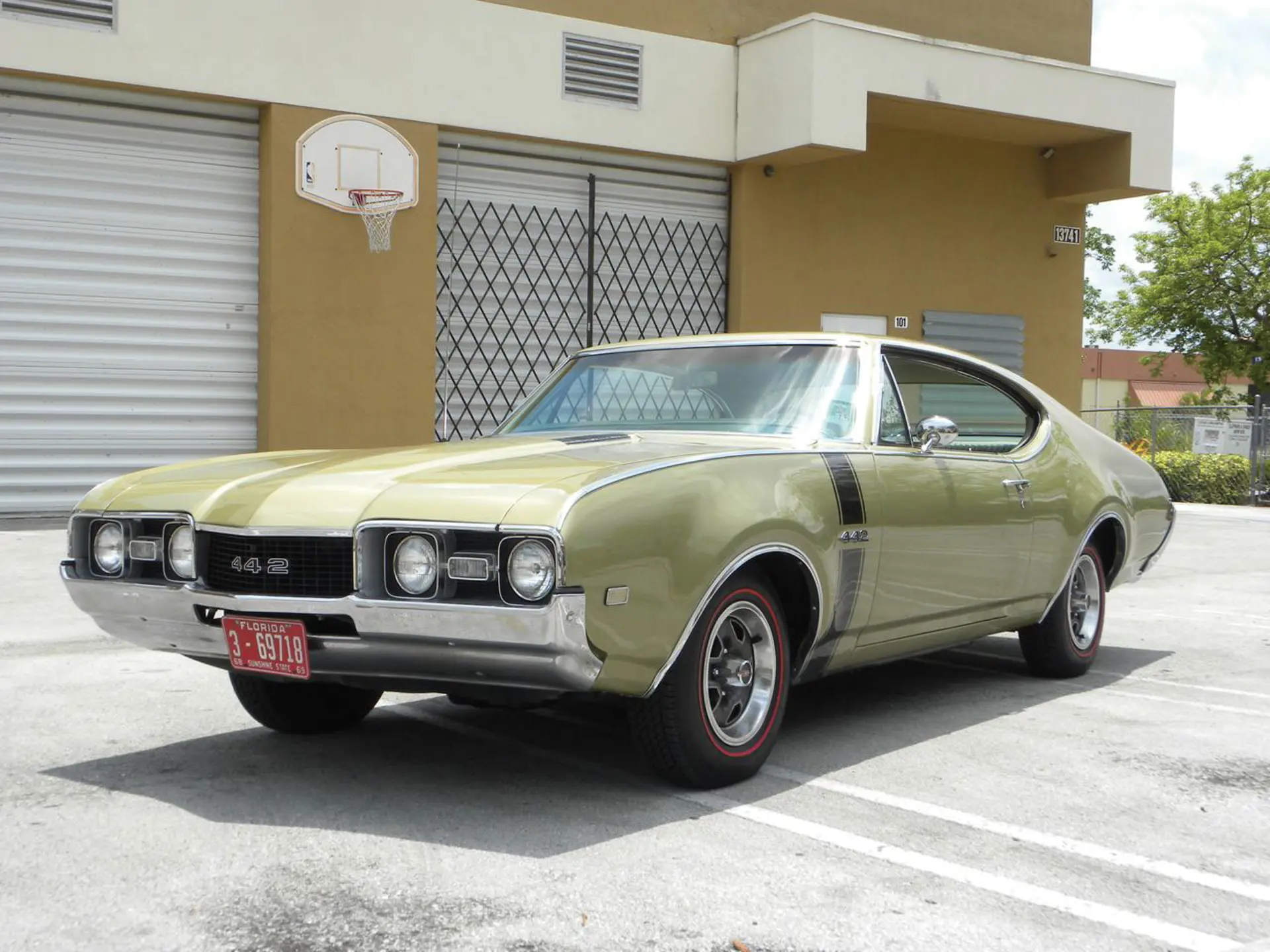 1968 Oldsmobile 4-4-2 | Fort Lauderdale 2013 | RM Sotheby's