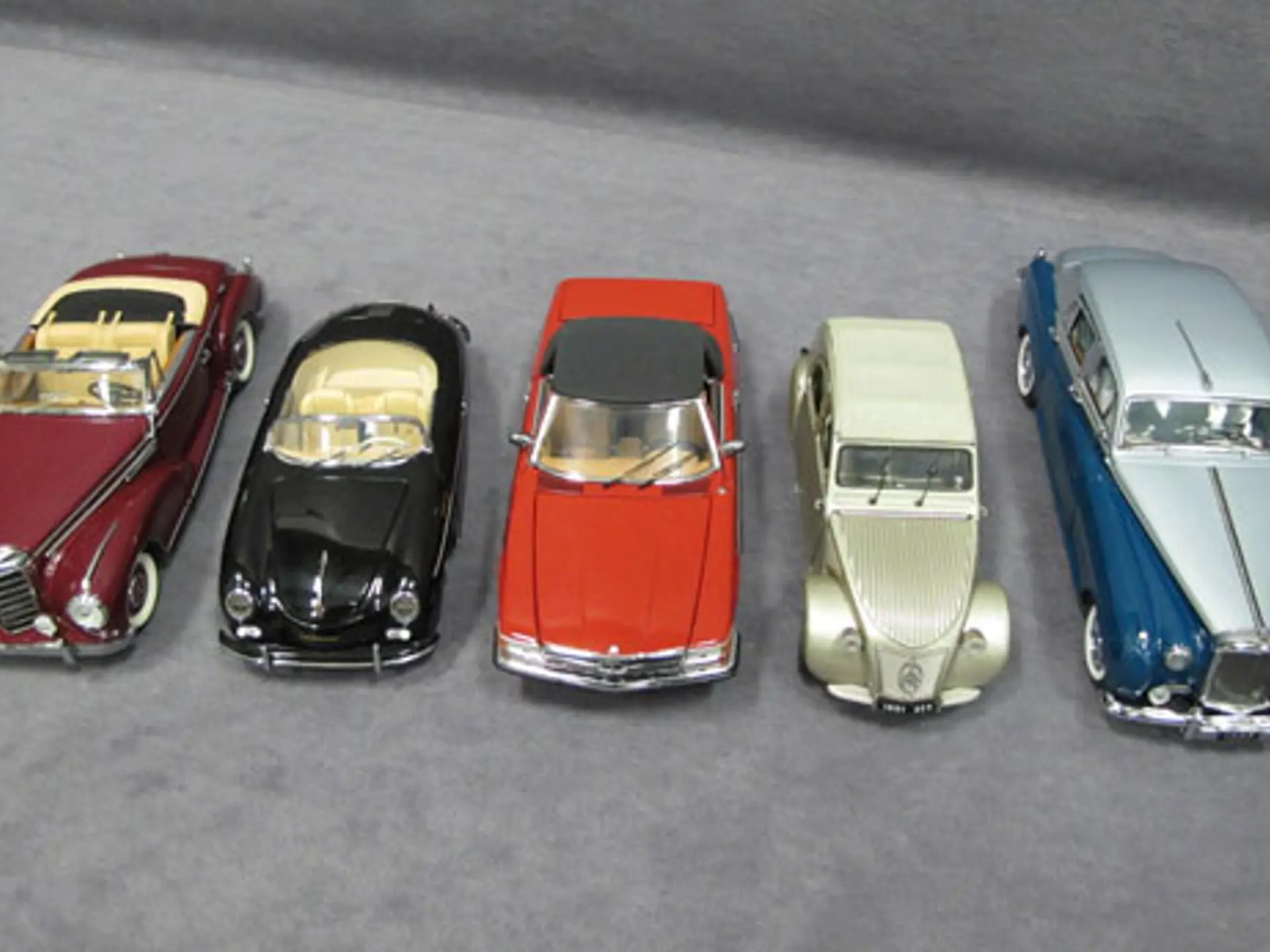 Five (5) 1/24 Scale Franklin Mint Cars | Auburn Spring 2012 | RM Sotheby's