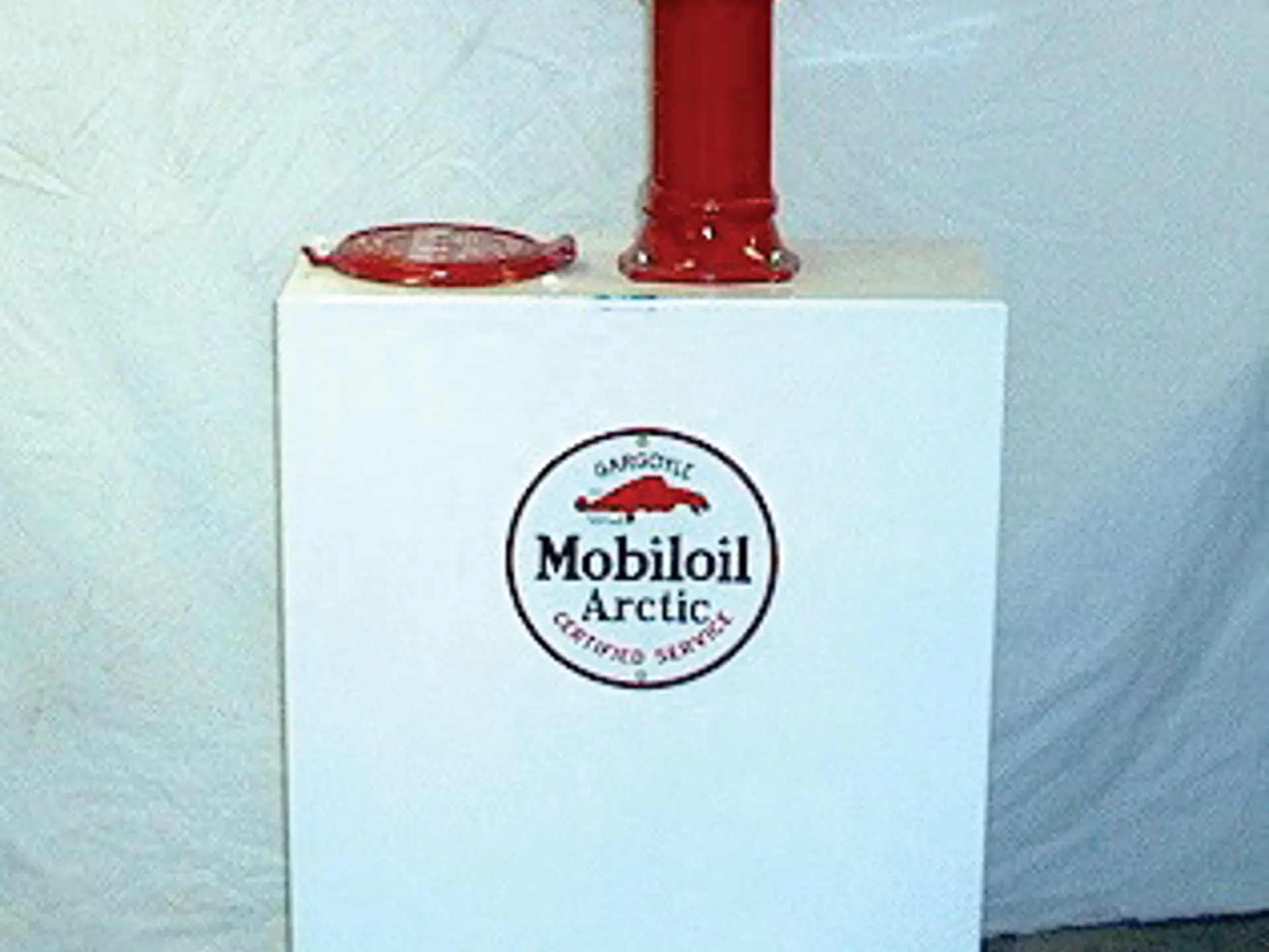Mobil Oil Lubester | The Florida Collector Car Auction 2005 | RM Sotheby's