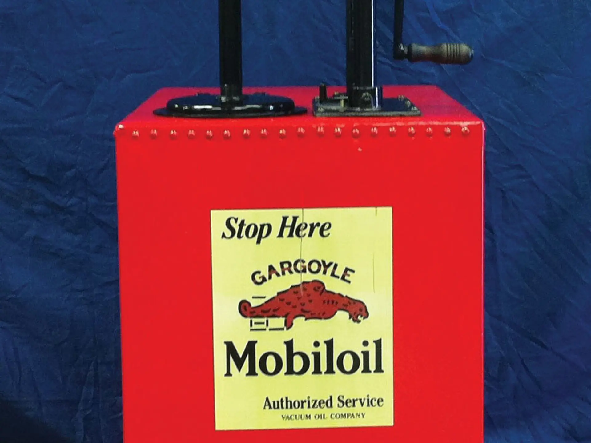 Antique Mobil Oil Pump | Auburn Fall 2014 | RM Sotheby's