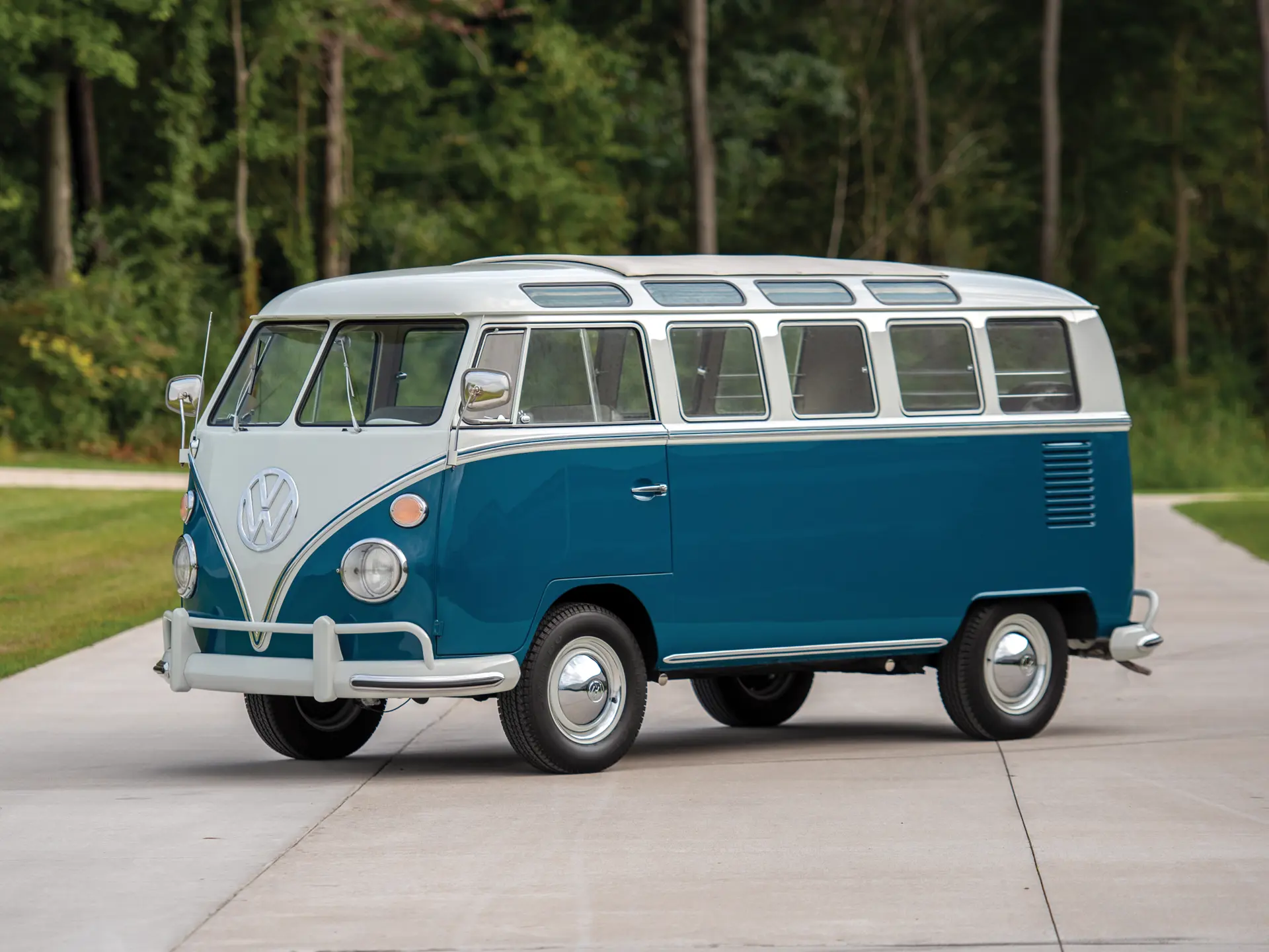 1966 Volkswagen Deluxe '21-Window' Microbus | The Elkhart Collection ...