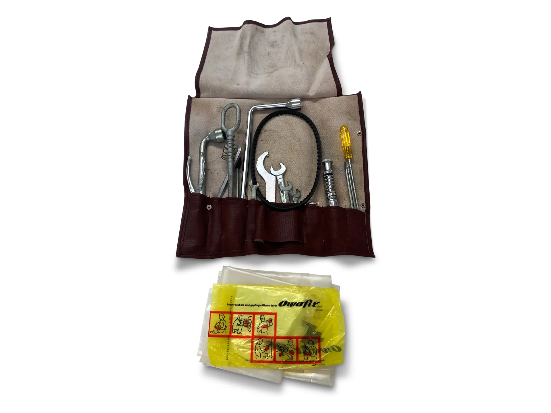 Porsche 911 Tool Kit, Maroon Vinyl | The White Collection | Online | RM ...