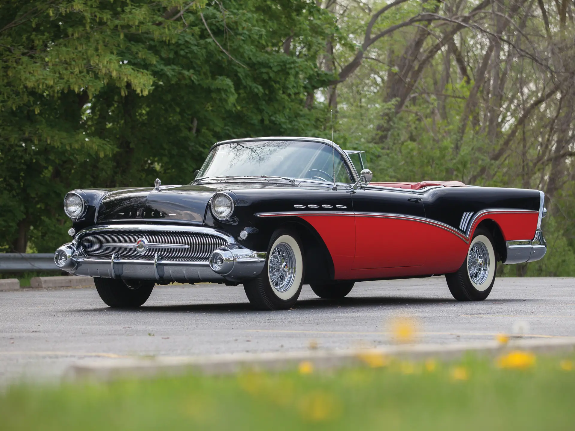 1957 Buick Roadmaster Convertible | Amelia Island 2016 | RM Sotheby's
