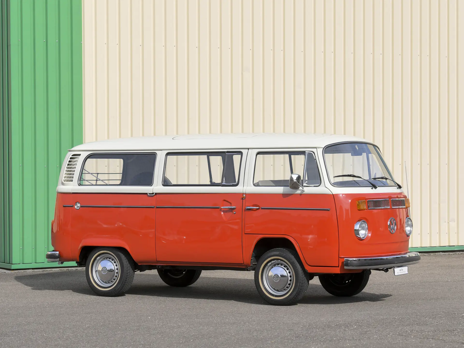 1973 Volkswagen Type 2 Microbus | St. Moritz 2023 | RM Sotheby's