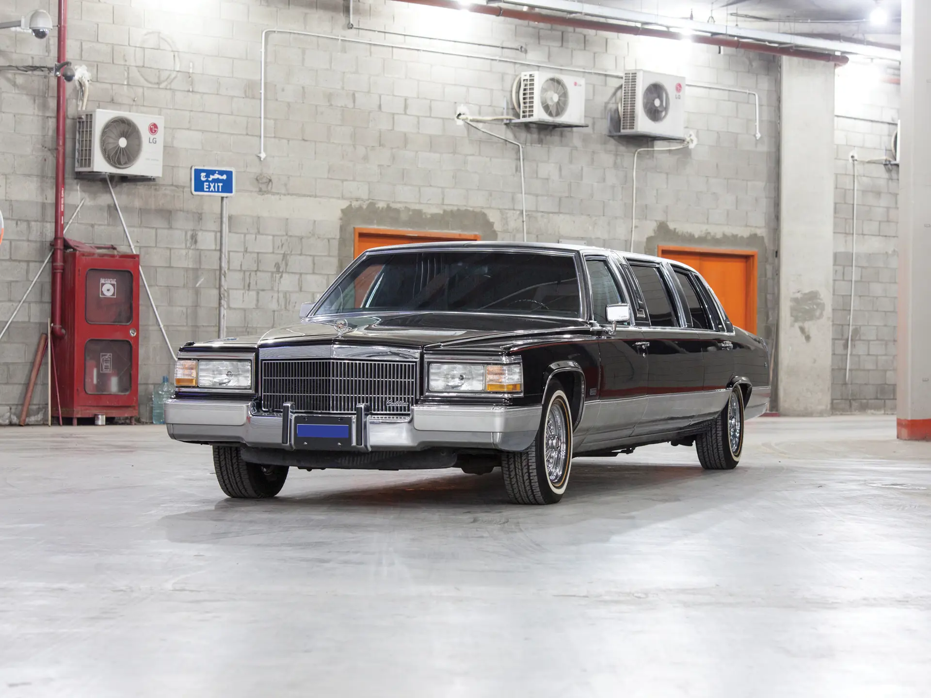 1990 Cadillac Brougham Limousine | Fort Lauderdale 2019 | RM Sotheby's