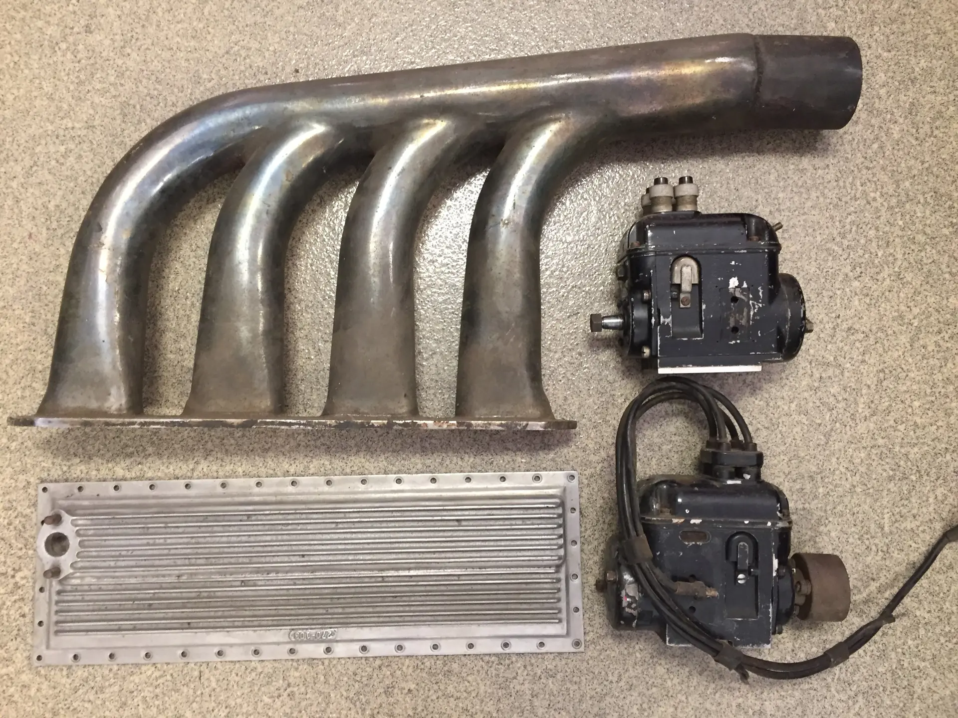 270 Offenhauser Water Jacket Side Plate and Bendix Magnetos | Auburn ...
