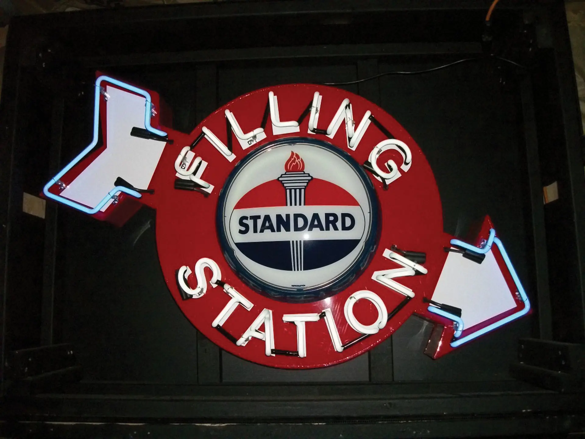 Standard Filling Station Neon Sign | Auburn Fall 2014 | RM Sotheby's